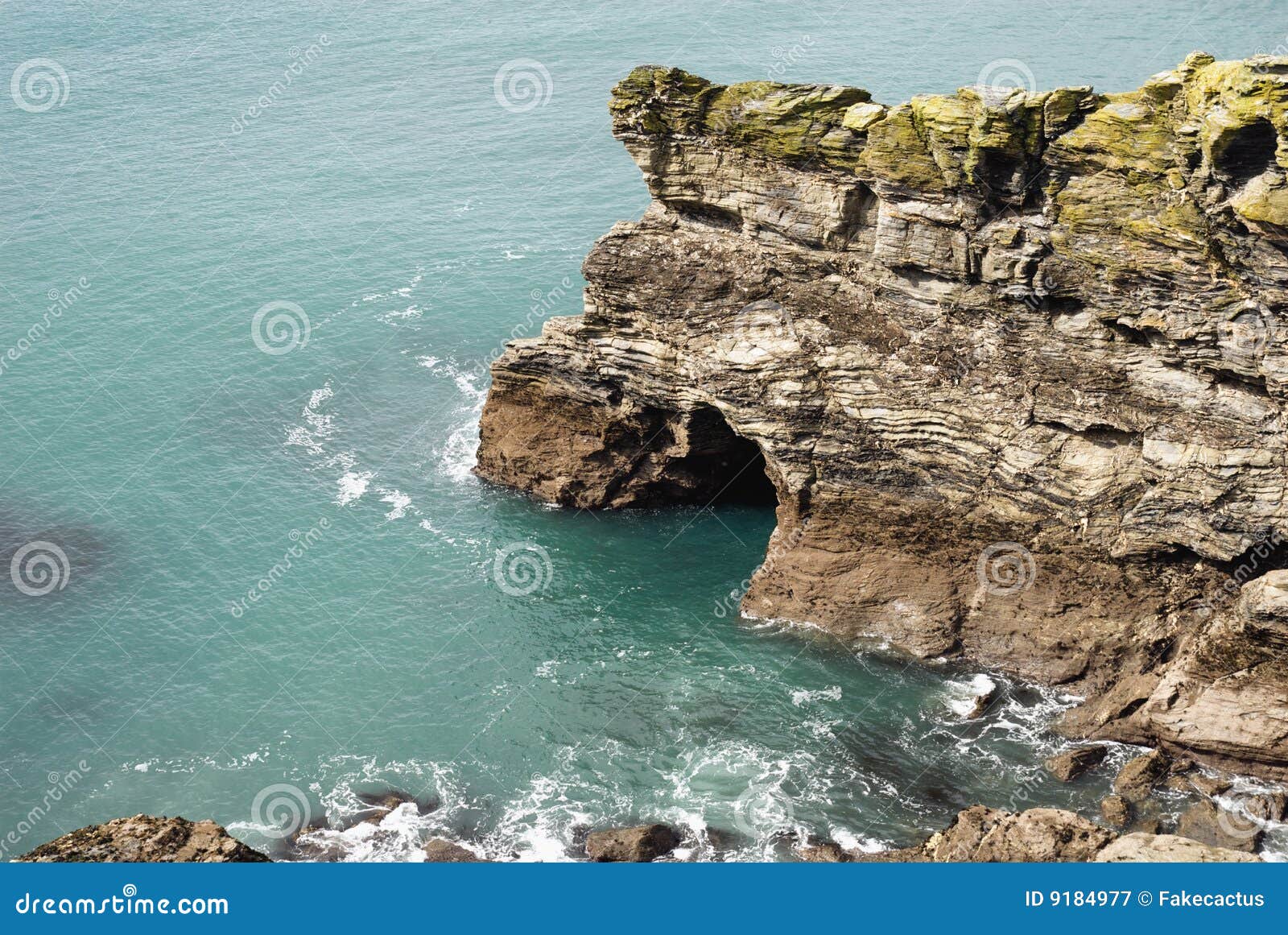 Rotsen in Portreath, Cornwall Stock Afbeelding - Image of baai, engels ...