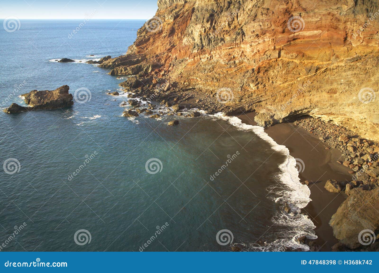 Rotsstrand Bij Sinset in La Palma Spanje Stock Foto - Image of zomer ...