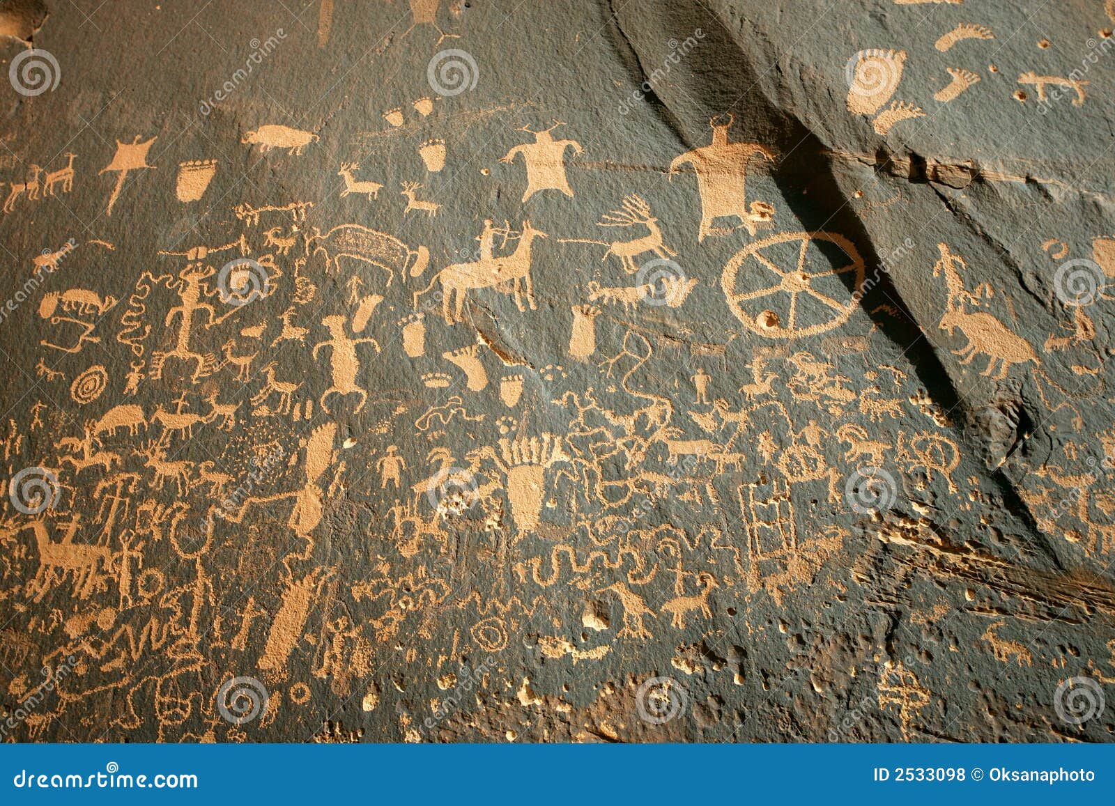 Rotstekeningen stock foto. Image of leeftijd, monument - 2533098