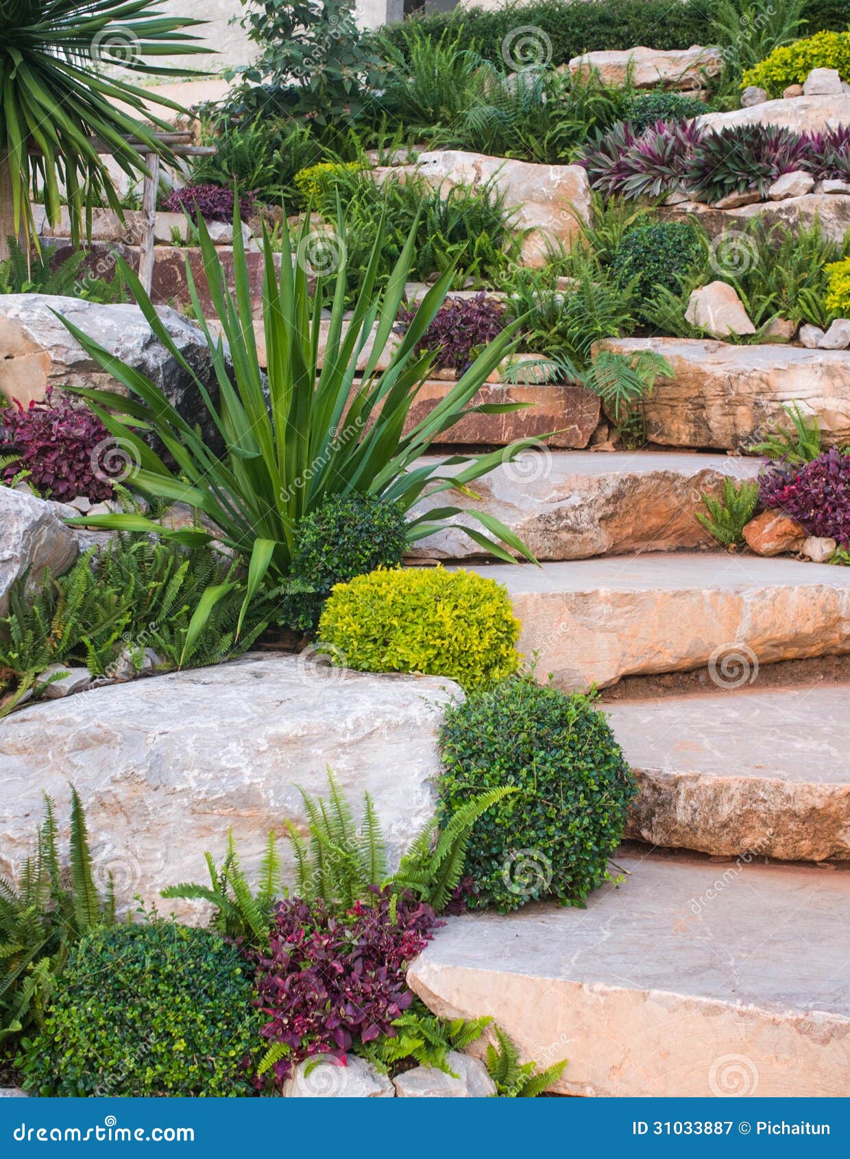 Rotstuin stock afbeelding. Image of gebied, decoratie - 31033887