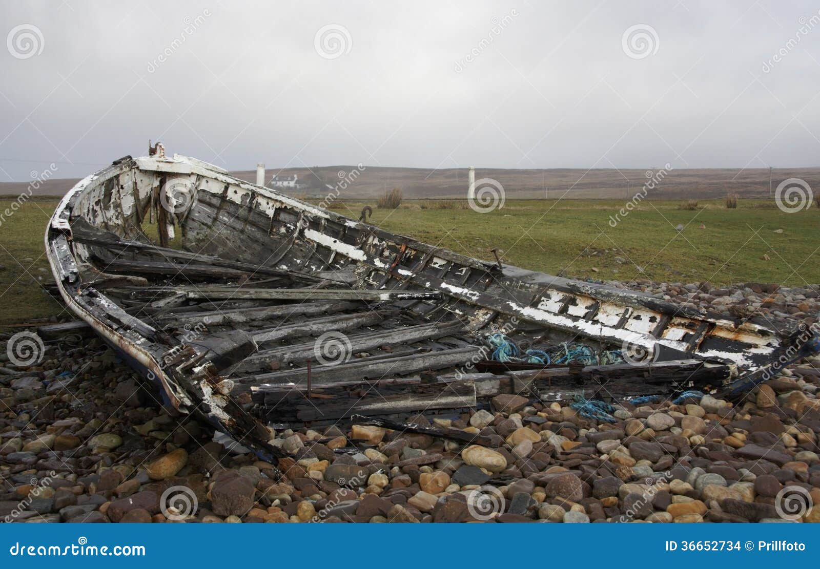 Rotte boot in Schotland stock foto. Image of hooglanden - 36652734