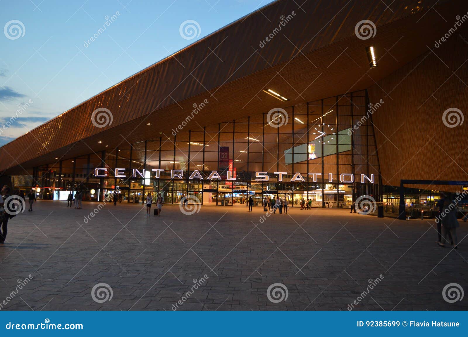 Rotterdam central station editorial stock image. Image of travel - 92385699
