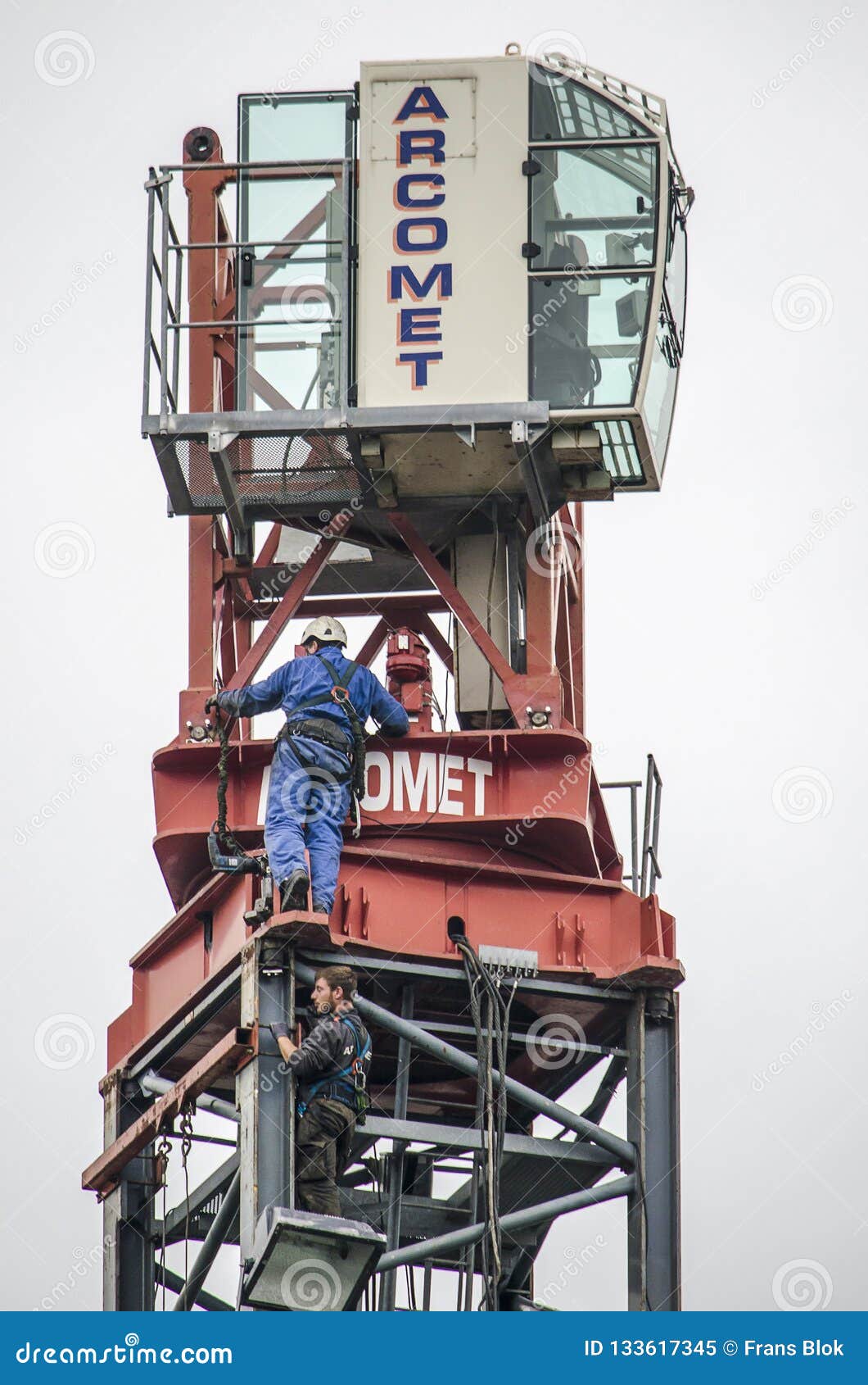 Placement of a Rotating Section of a Crane Editorial Image - Image of ...