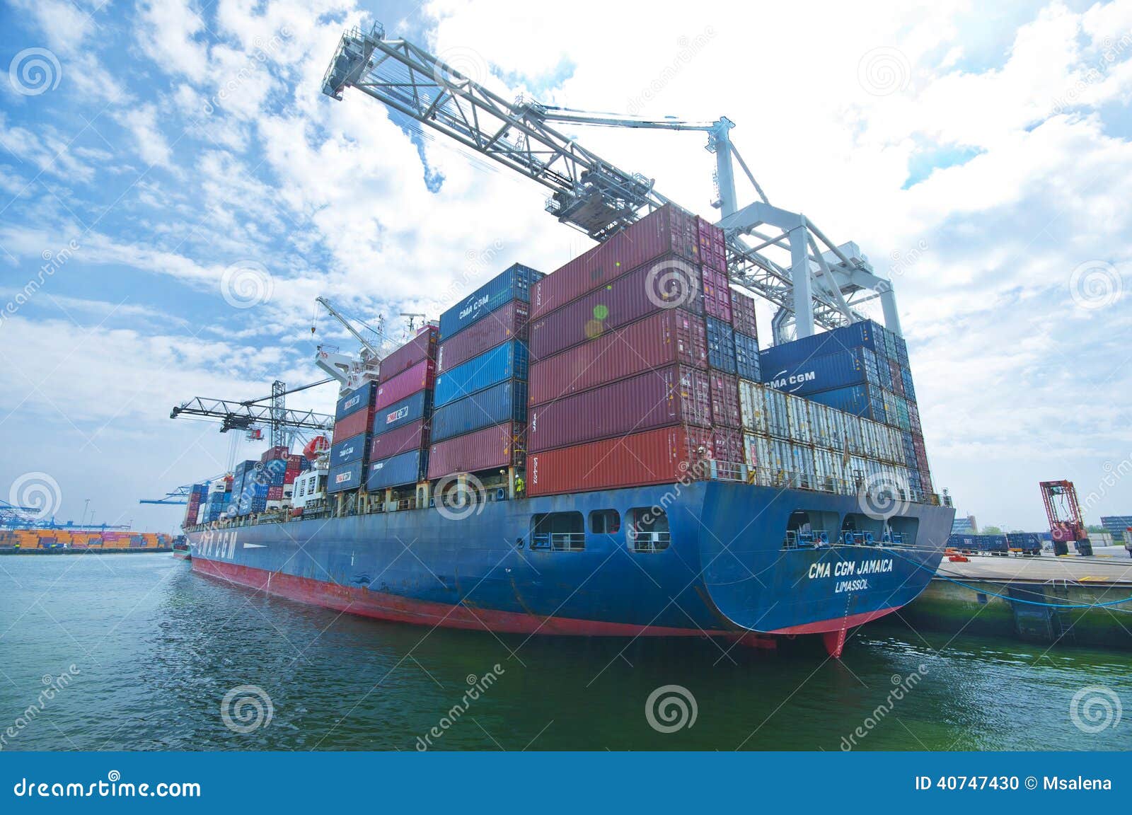 Rotterdam Port editorial image. Image of containers, freight - 40747430