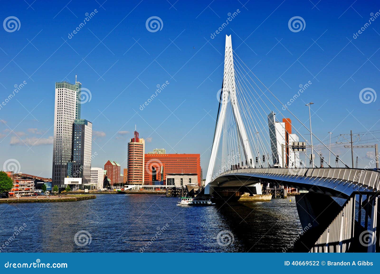 Rotterdame by the Bridge editorial photography. Image of city - 40669522