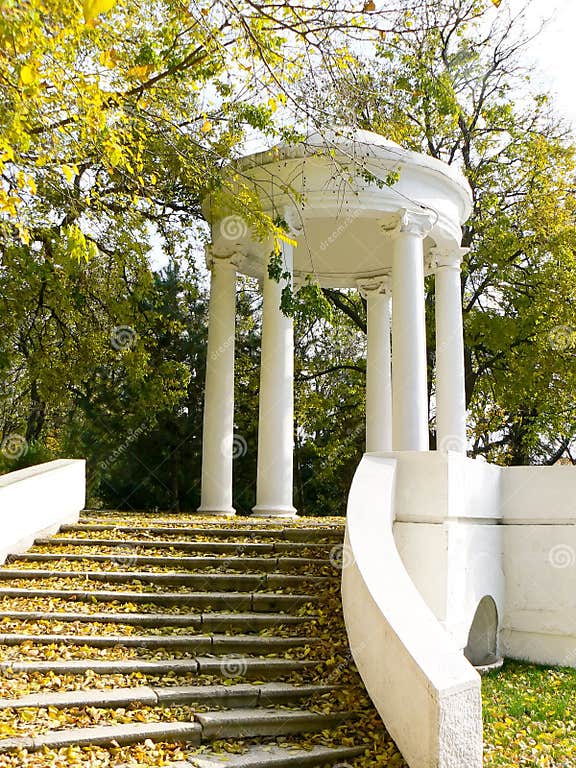 Rotunda in the Park stock photo. Image of foliage, landscape - 9779502
