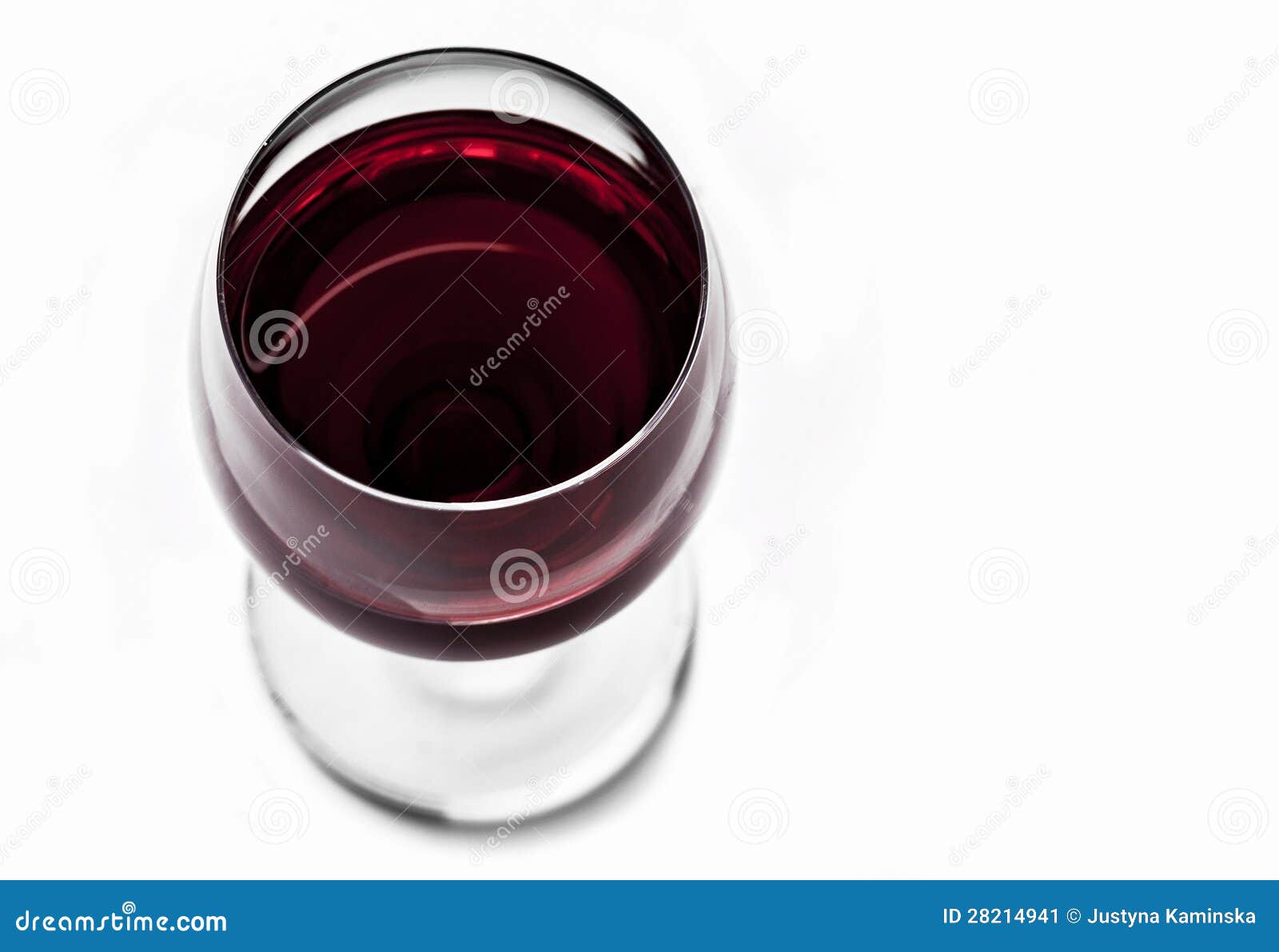 Rotwein im Glas stockbild. Bild von geschmack, schnäpse - 28214941