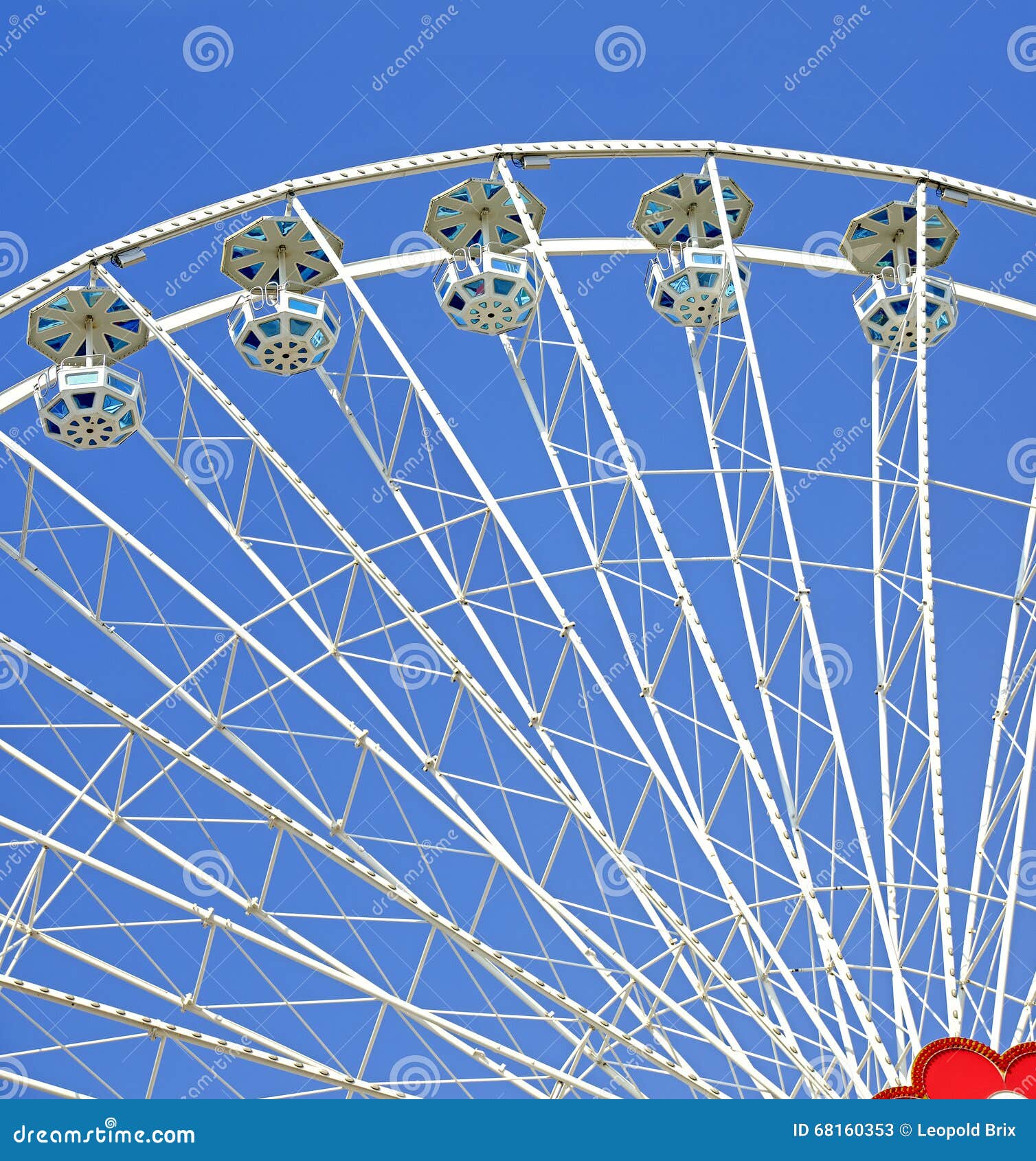 Roue Blanche De Ferries Avec Des Gondoles Image stock - Image du bleu ...