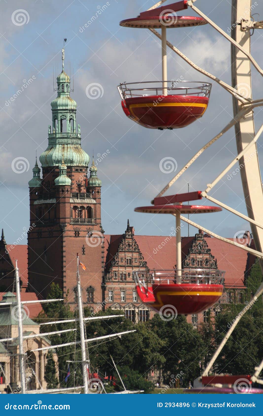 Roue de Ferris #9 photo stock. Image du bleu, cercle, stationnement ...