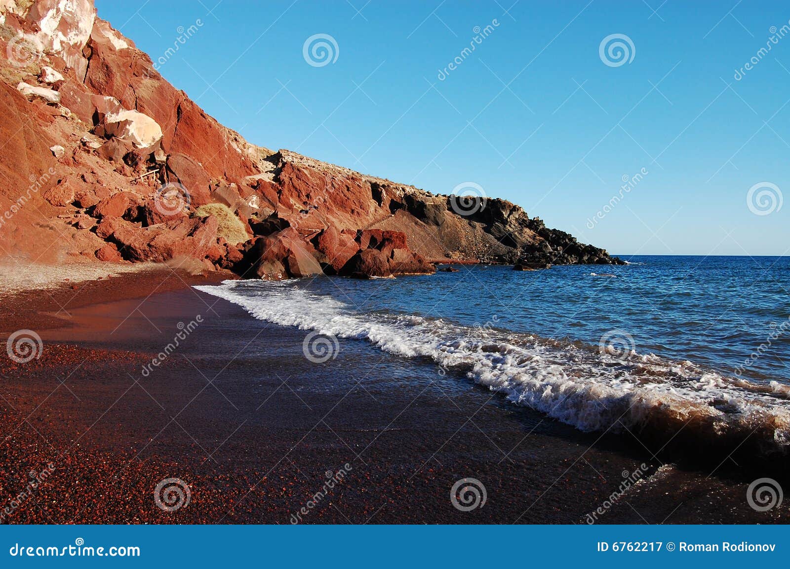 Rouge de plage image stock. Image du été, rouge, soirée - 6762217