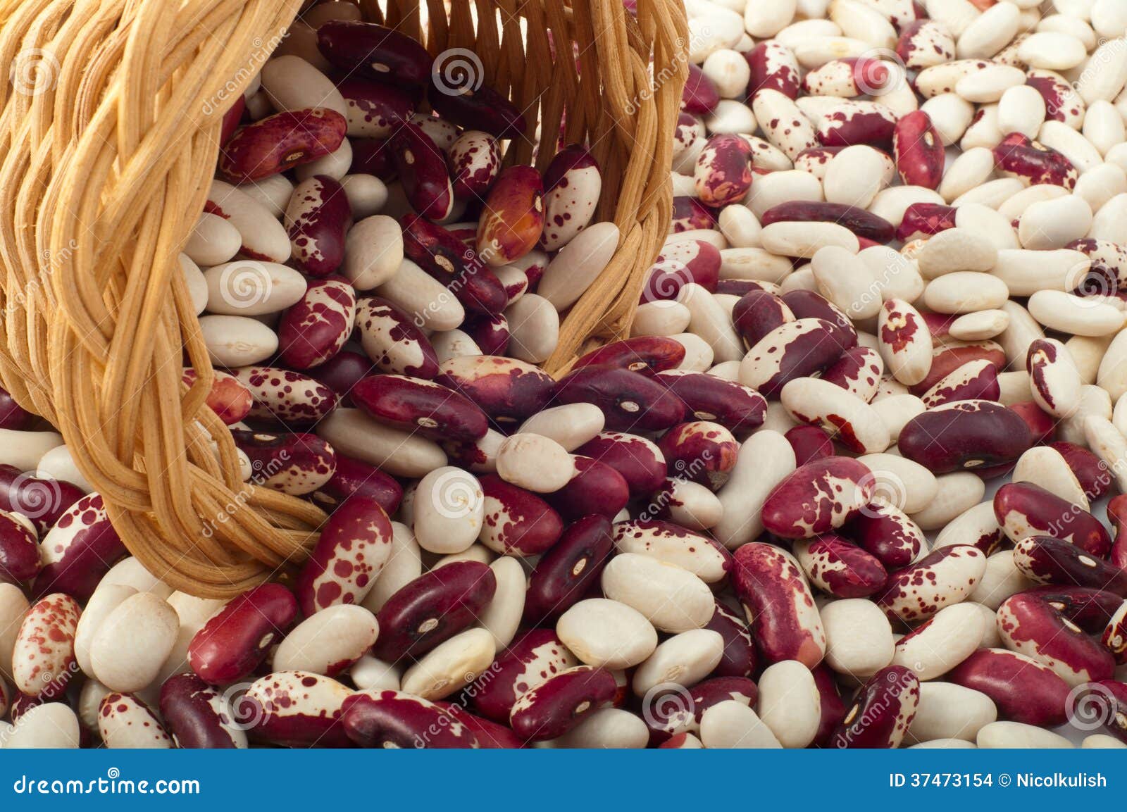 Rouge et haricots blancs photo stock. Image du sain, graine - 37473154