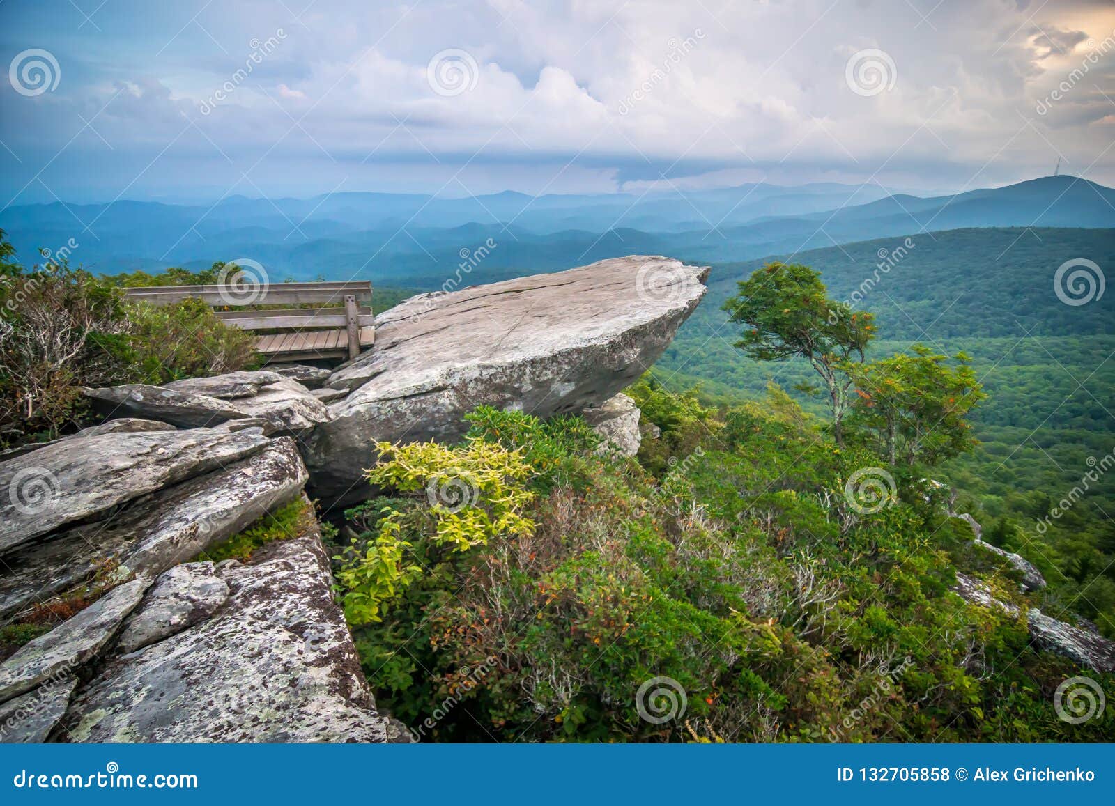 Rough Ridge Overlook Viewing Area Off Blue Ridge Parkway Scenery Stock ...