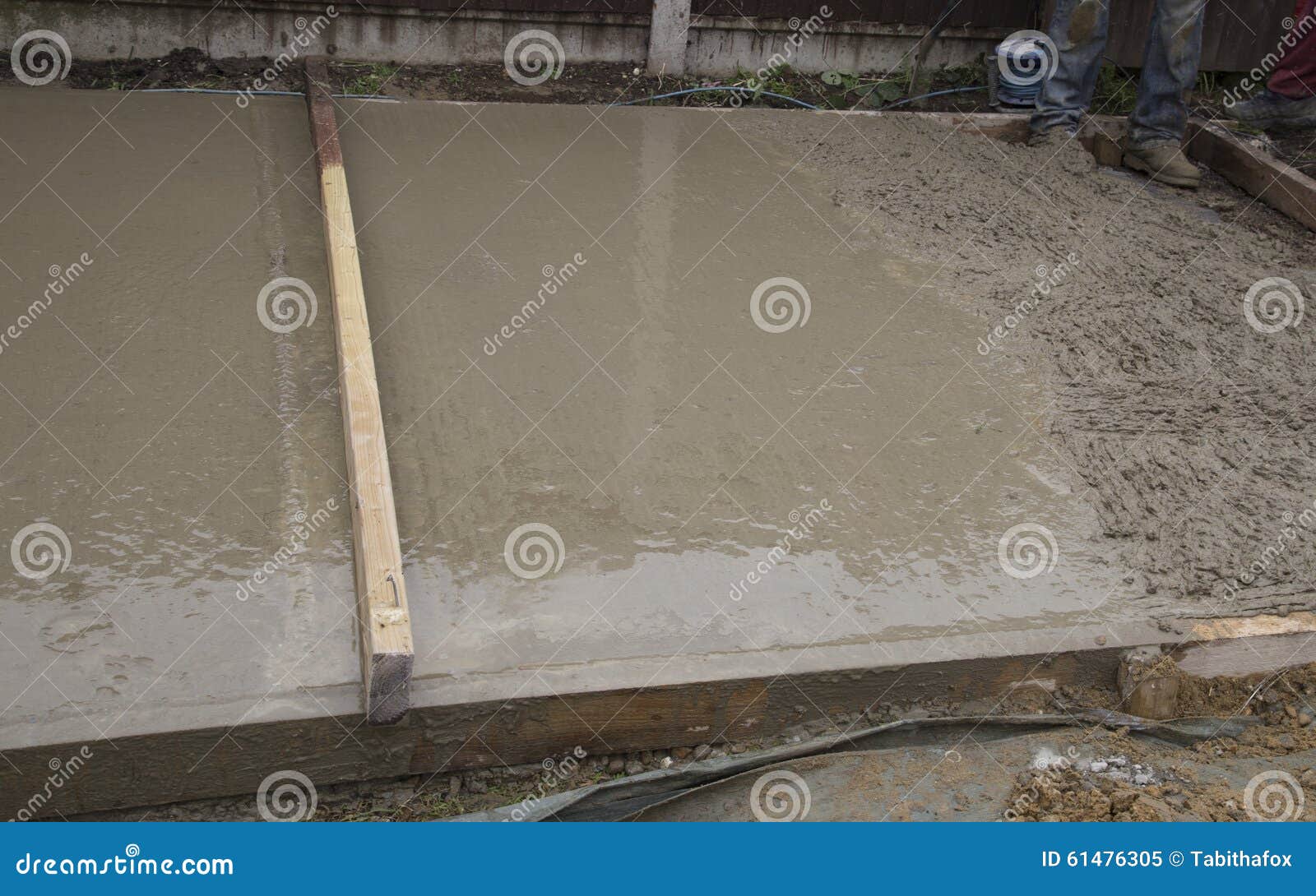 Rough and Smooth Wet Cement Stock Image - Image of constructing, laying ...