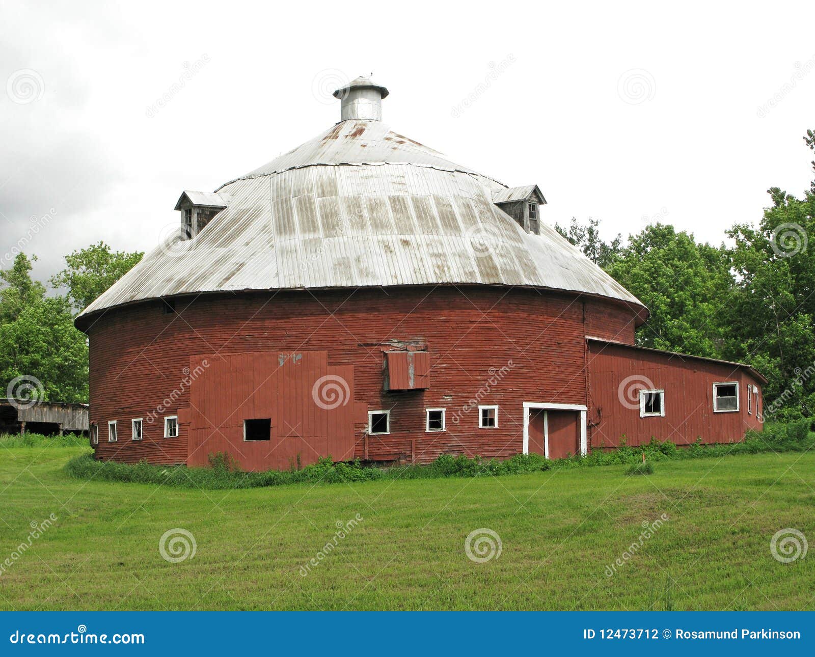 Round Barn stock photo. Image of roof, scene, architecture - 12473712