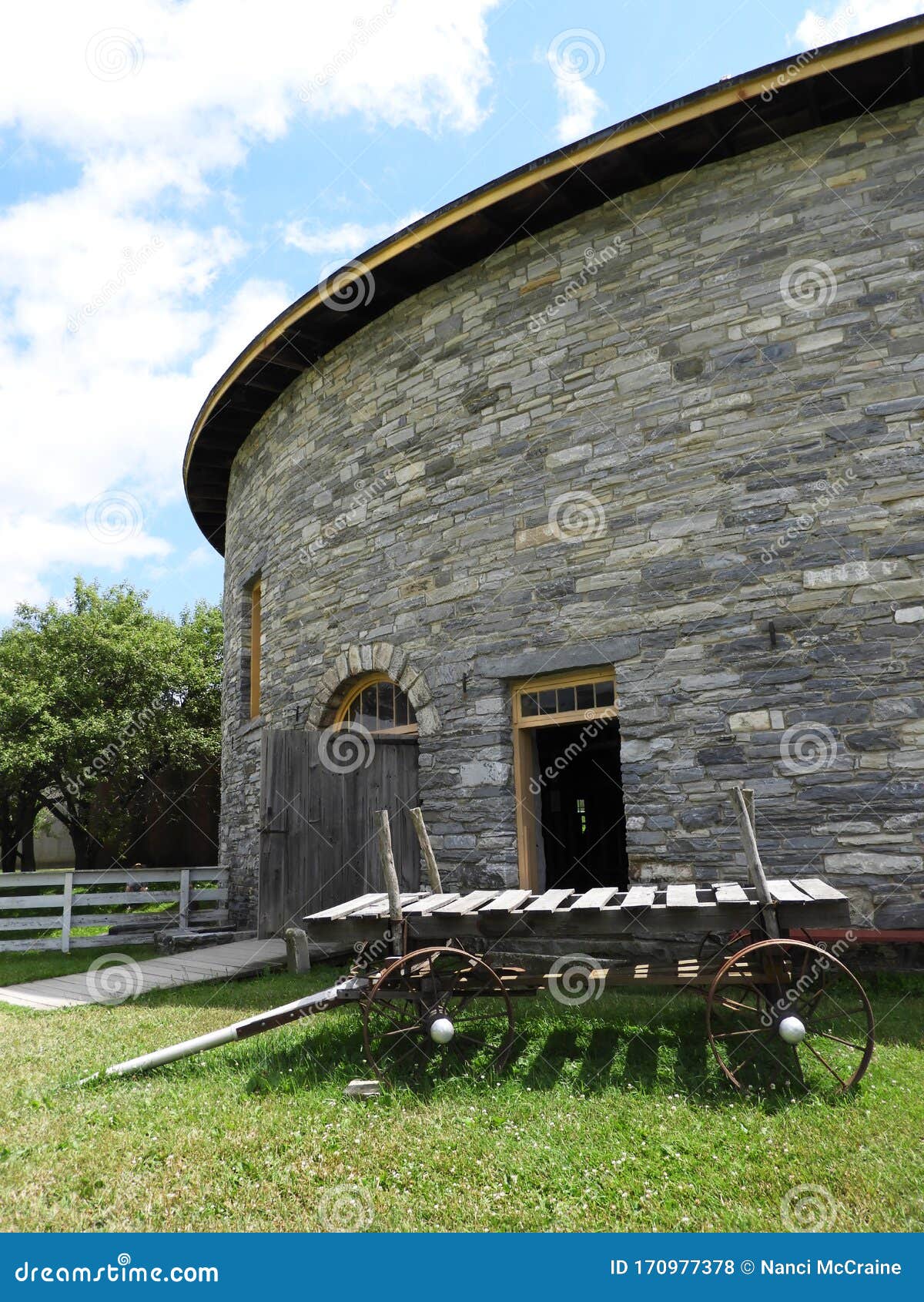 HAncock Shaker Village Round Stone Barn Entry with Wagon Stock Photo ...