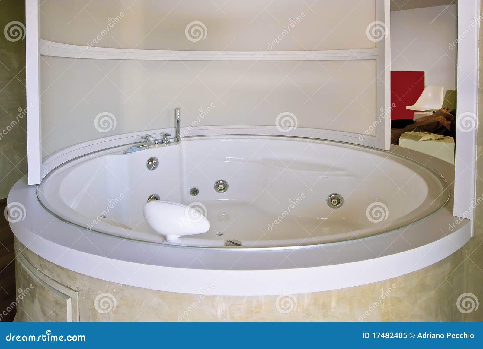 Round bathtub stock image. Image of hydromassage, architecture - 17482405
