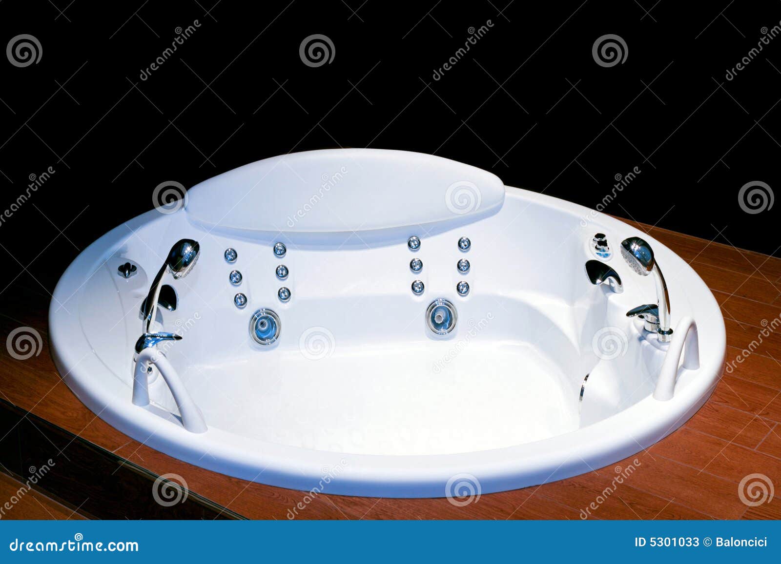 Round bathtub stock image. Image of hydro, bath, oval - 5301033