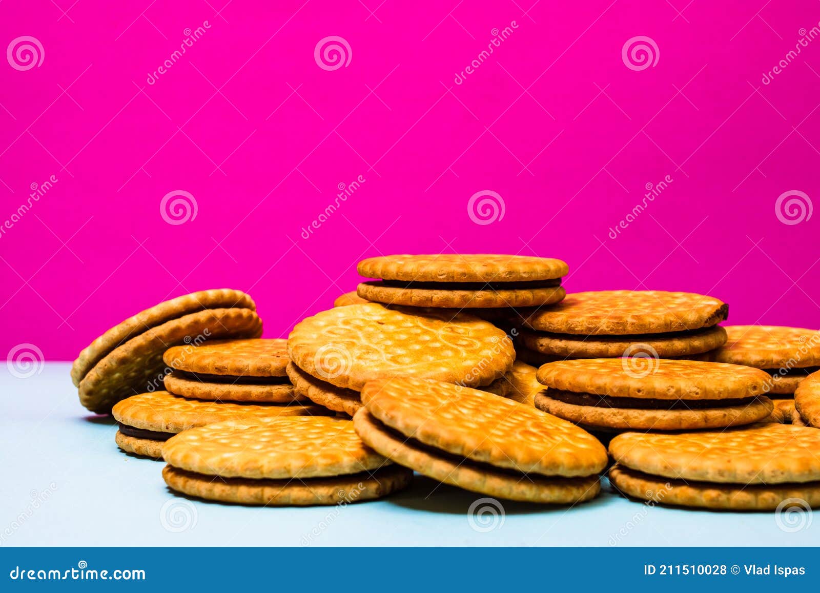 Round Biscuits with Chocolate Cream, Sandwich Biscuits with Chocolate ...