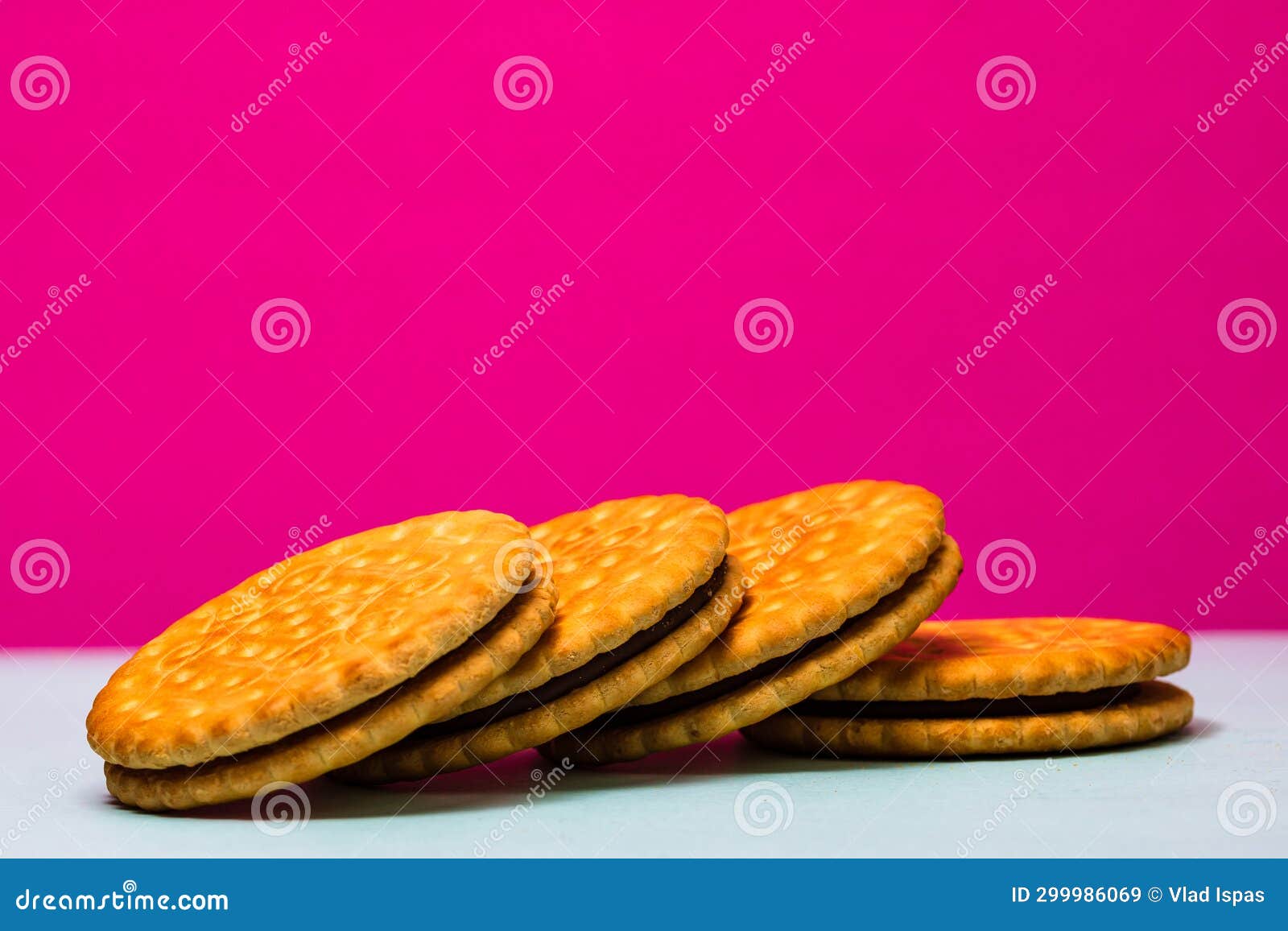 Round Biscuits with Chocolate Cream, Sandwich Biscuits with Chocolate ...