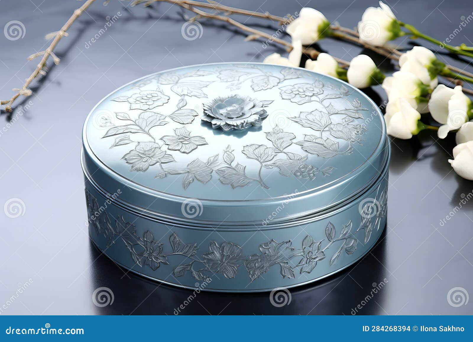 Round Blue Box with Floral Pattern Stock Illustration - Illustration of ...