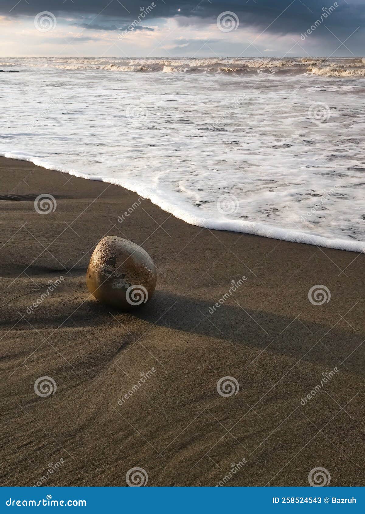 Round Boulder on the Seashore Stock Image - Image of paradise, rock ...