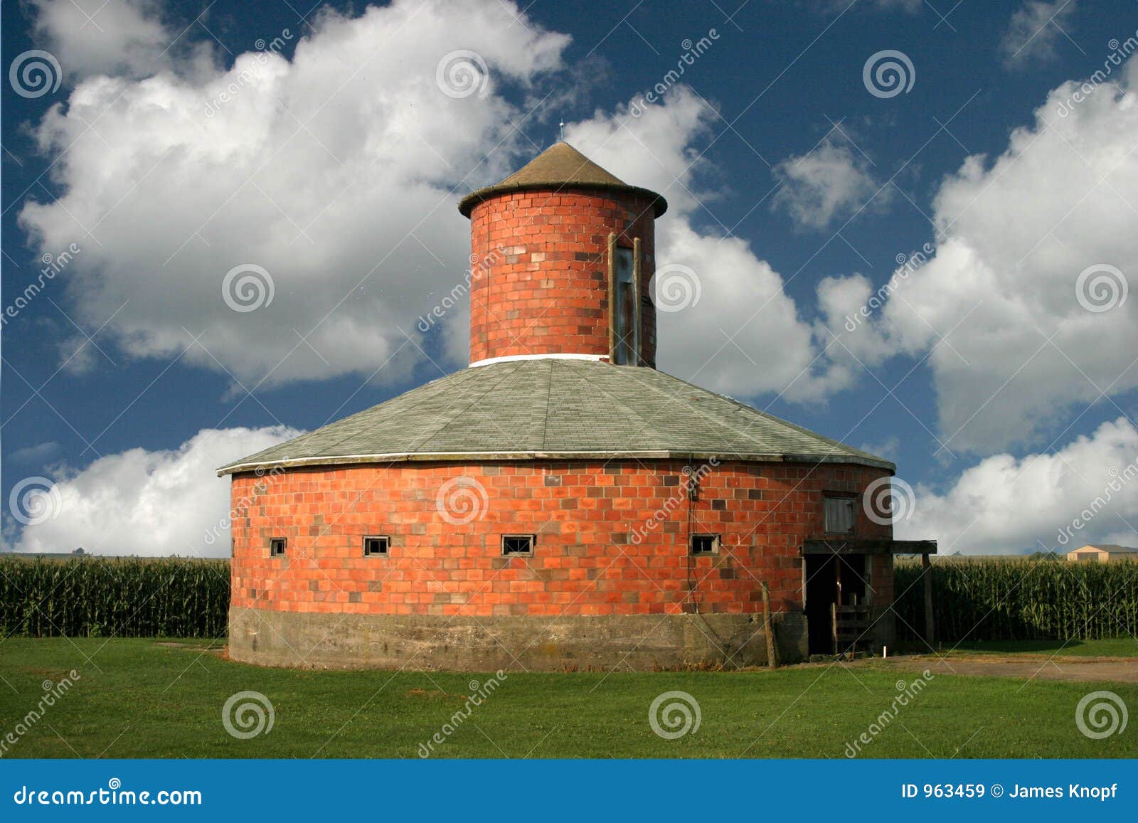 Brick Barn Royalty-Free Stock Photography | CartoonDealer.com #44964701