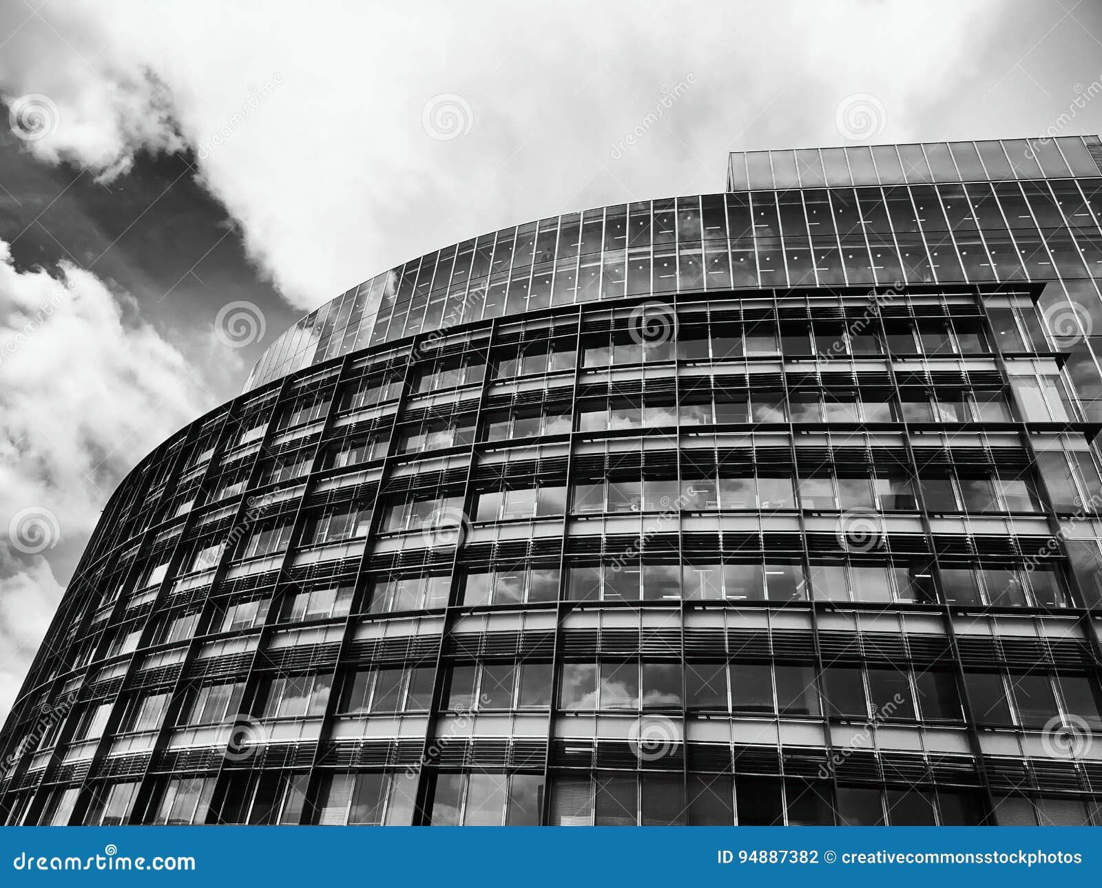 Round Building Picture. Image: 94887382