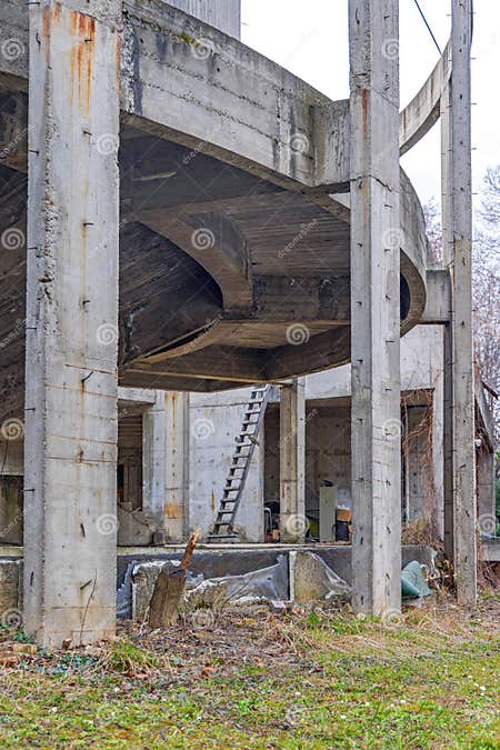 Round Concrete Structure Construction Stock Photo - Image of 2022, site ...