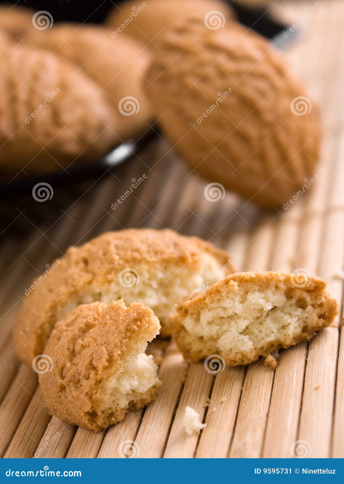 Round cookies stock image. Image of brown, food, nutrition - 9595731