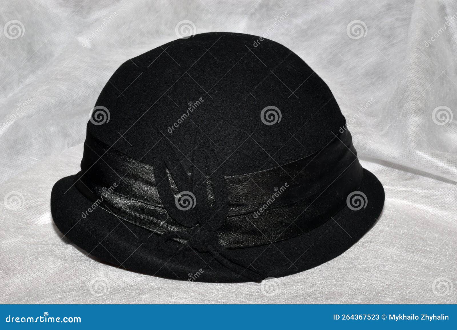 Round felt hat for women. stock image. Image of brown - 264367523