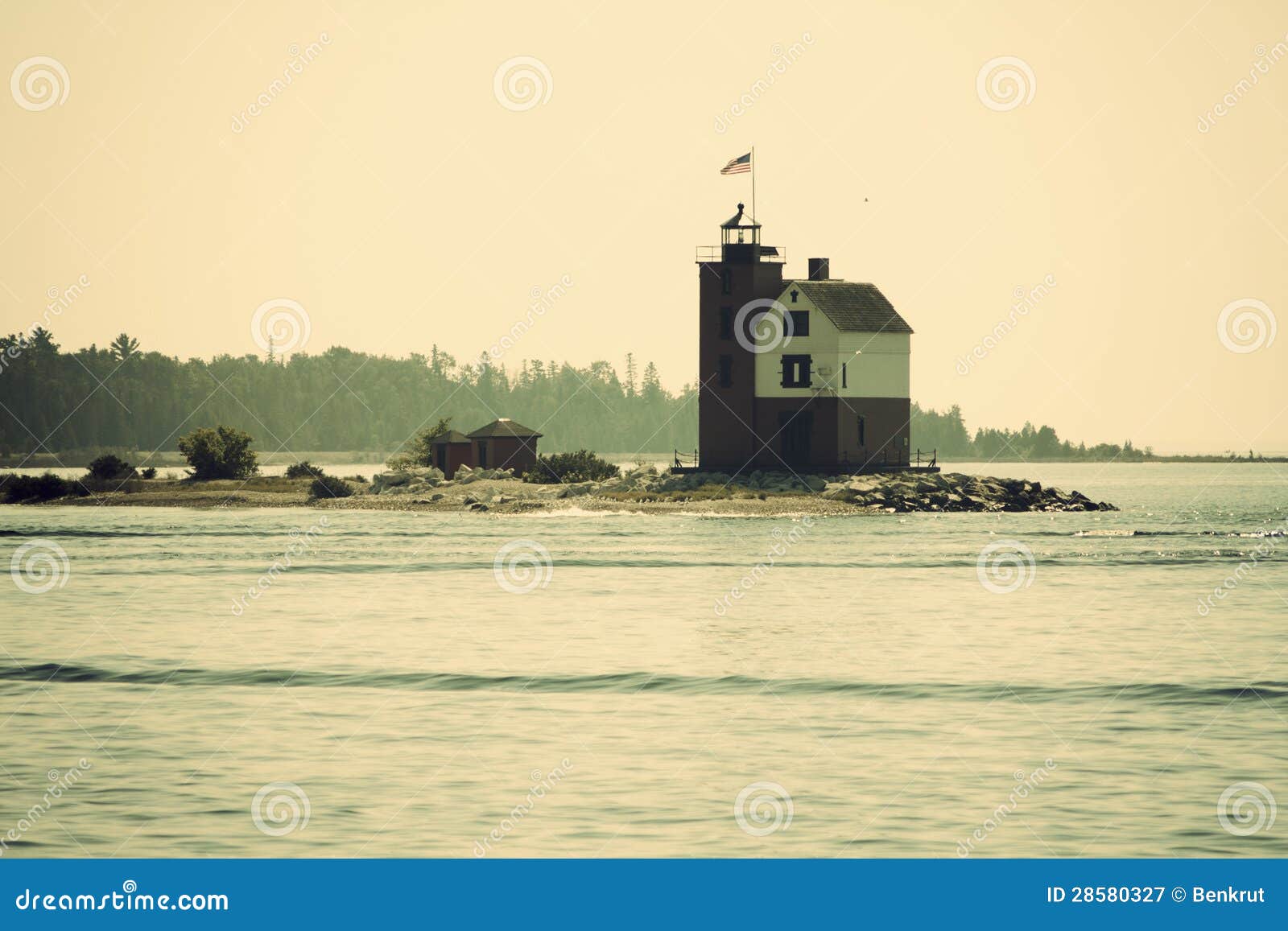 Round Island Lighthouse stock image. Image of island - 28580327