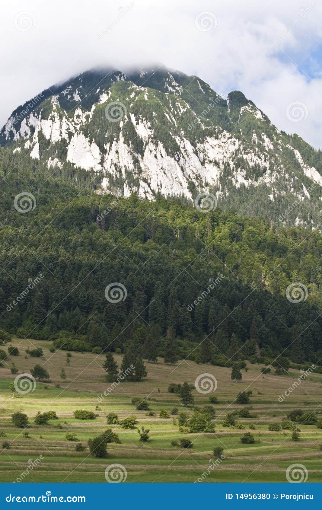Round Mountain stock photo. Image of natural, travel - 14956380