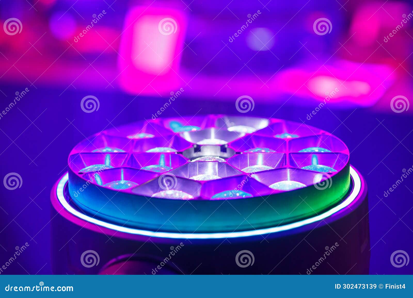 Round Multicolor Lighting Spotlight for Stage and Events Close-up ...
