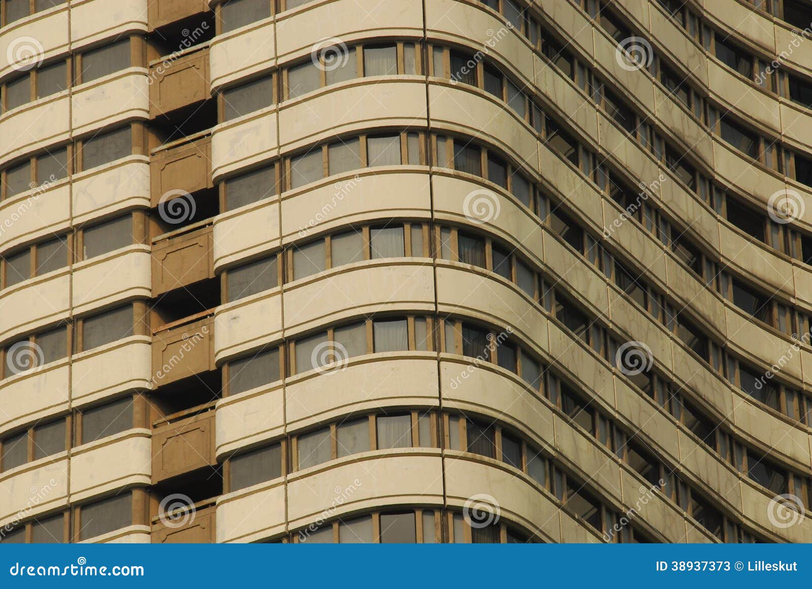 Round office buliding stock image. Image of modern, city - 38937373