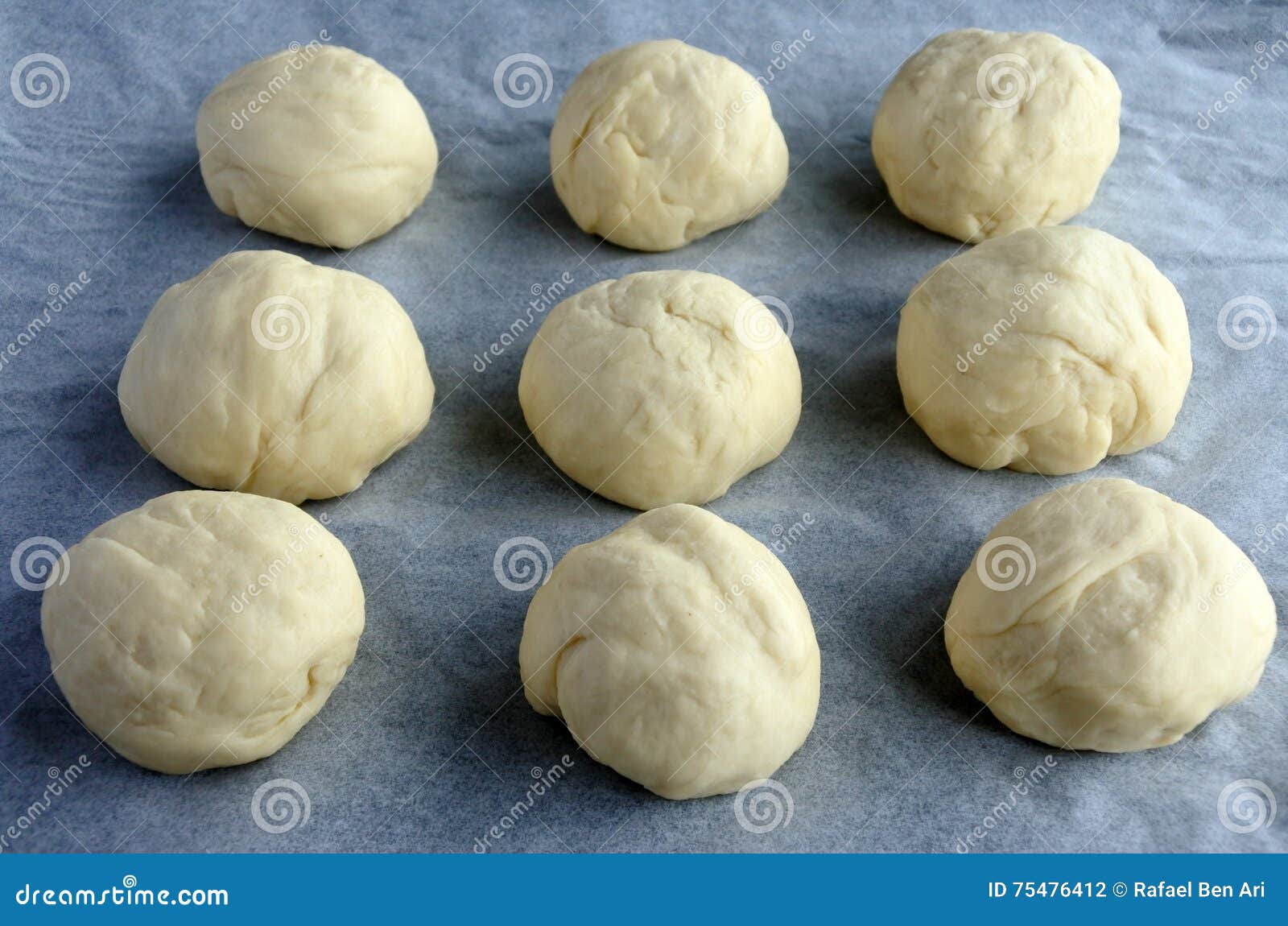 Round Pieces of Bread Rolls Dough Stock Photo - Image of food, making ...