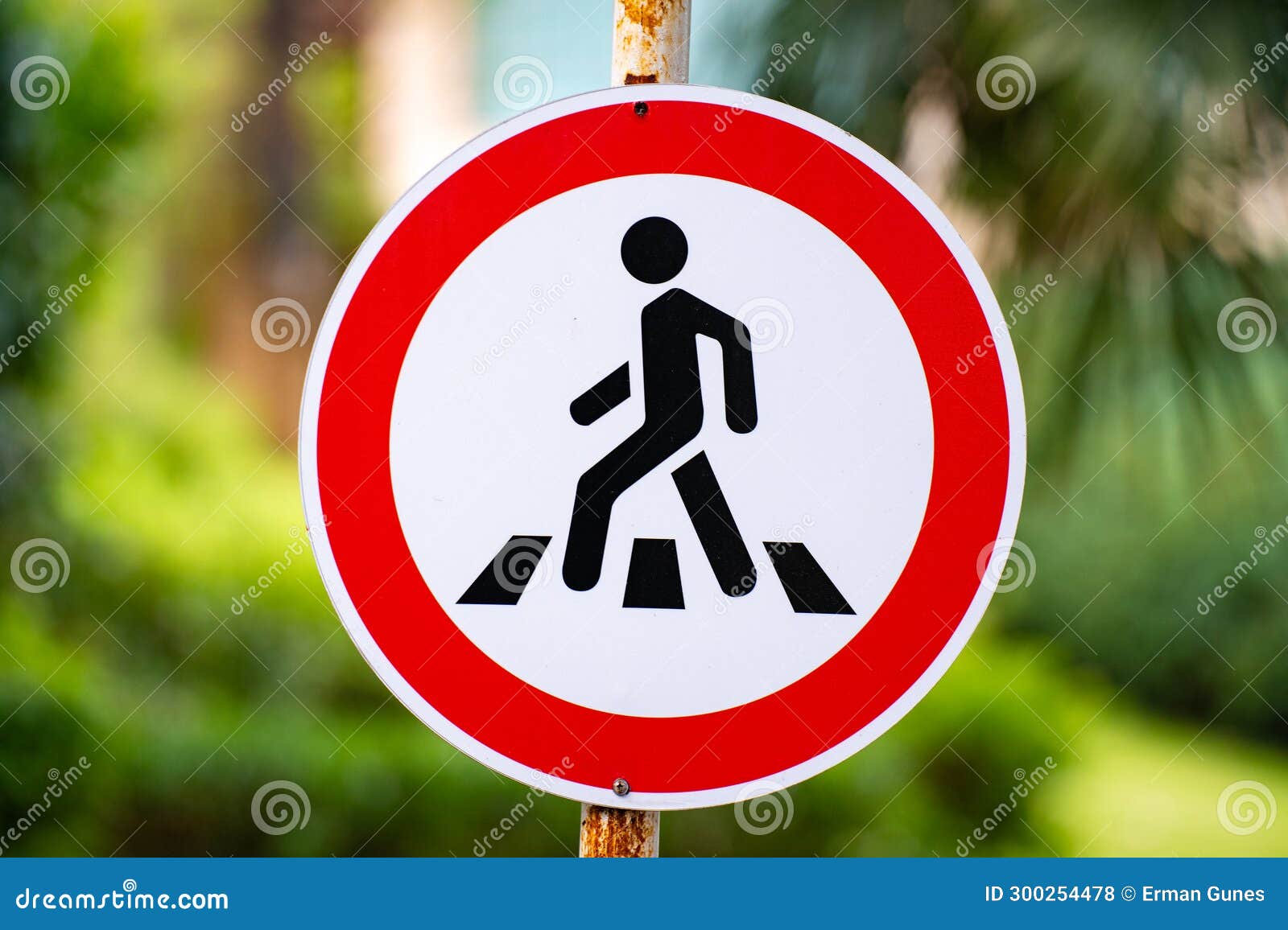 Round Red Pedestrian Crossing Sign Stock Photo - Image of ...