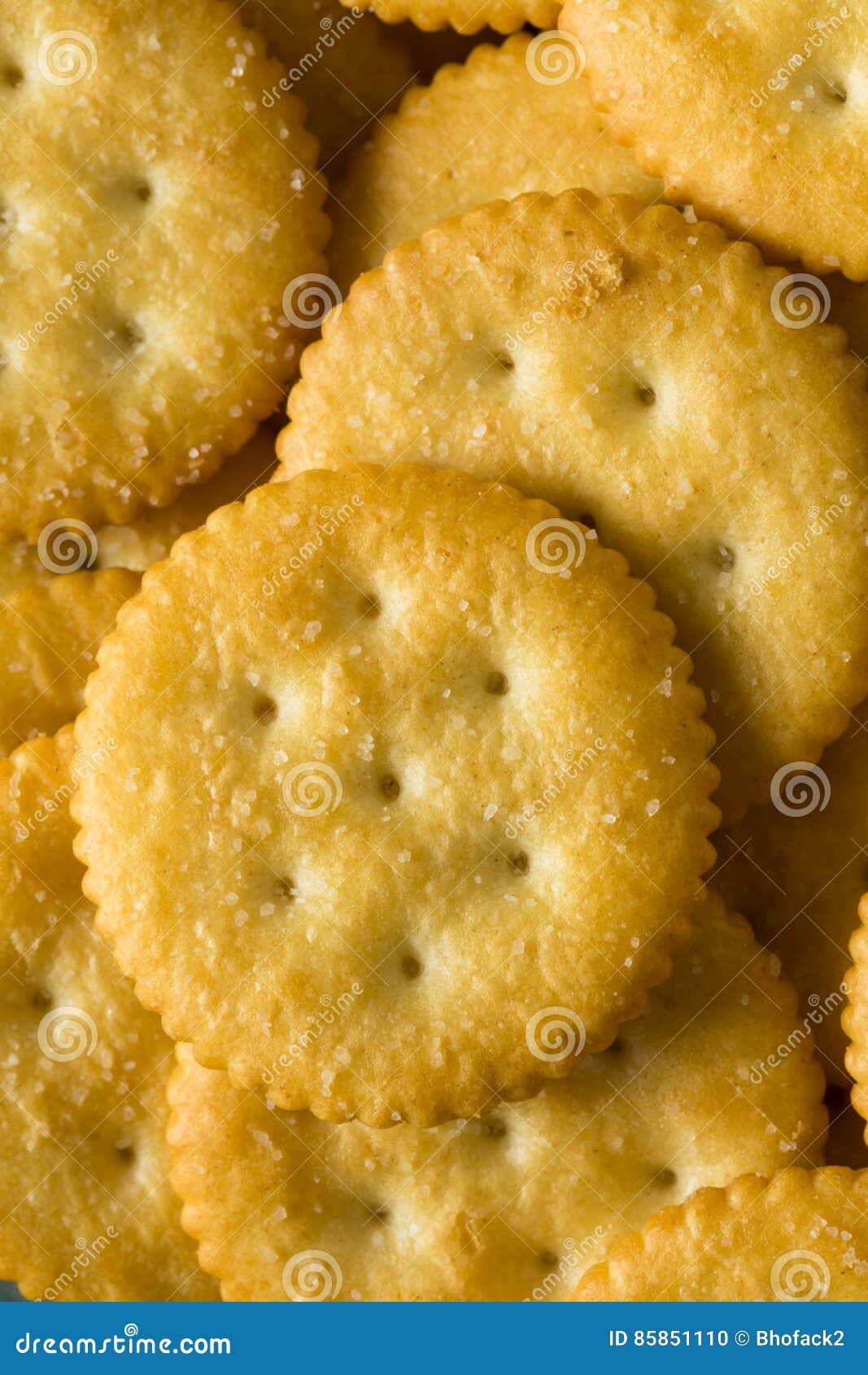 Round Salty Yellow Crackers Stock Photo - Image of group, golden: 85851110