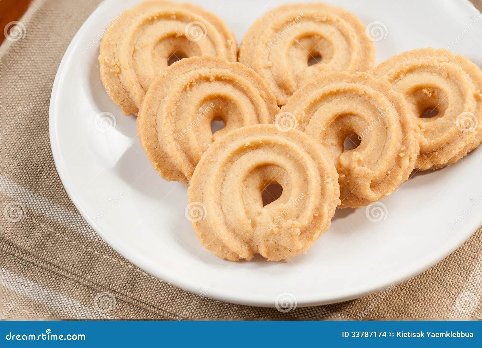 Round shaped cookie stock photo. Image of biscuit, purity - 33787174