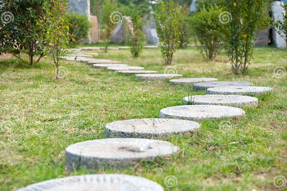 â€œRound Stoneâ€ Path in the Park Stock Image - Image of flowers, plant ...