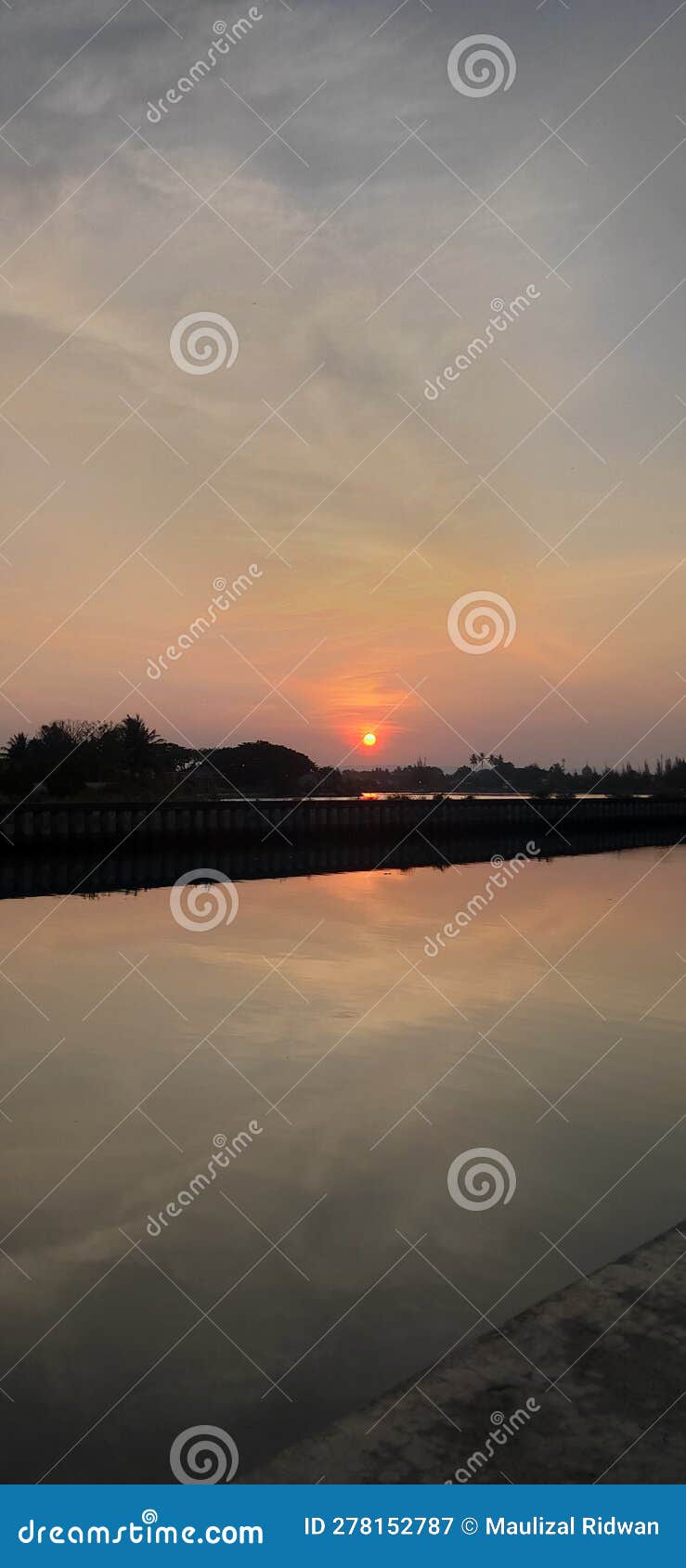 Round sun in the morning stock image. Image of cloud - 278152787
