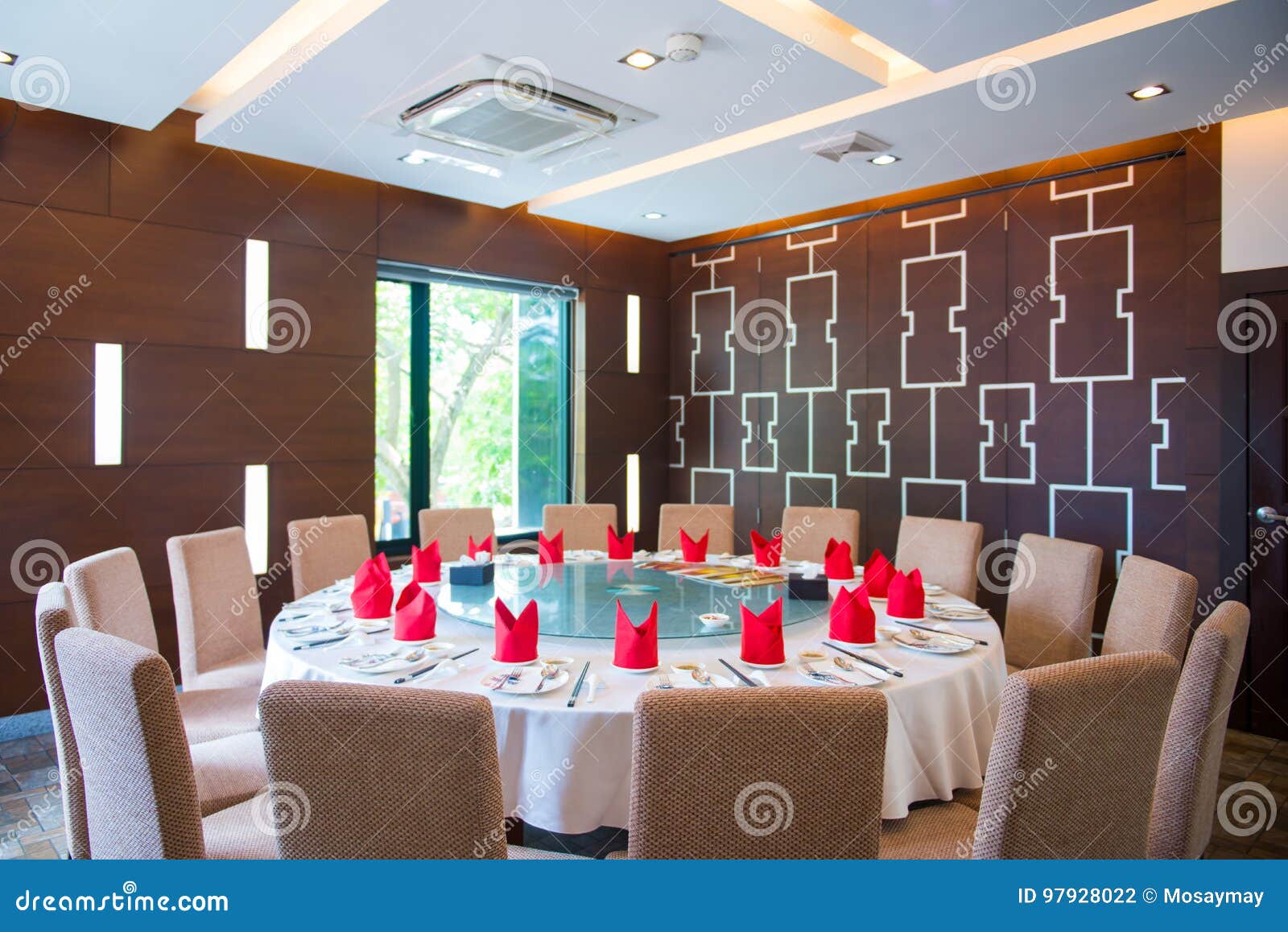 The Round Table Set in Chinese Restaurant Stock Photo - Image of style ...