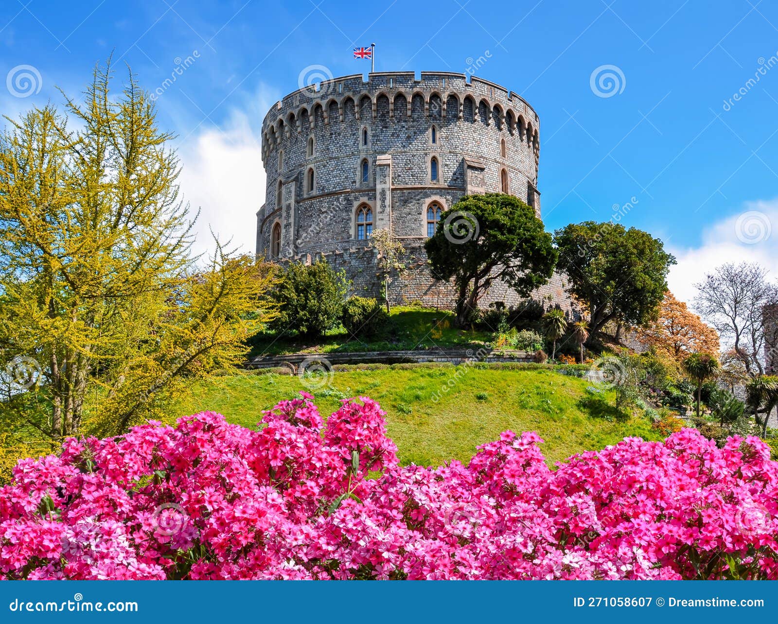 Round Tower of Windsor Castle in Spring, United Kingdom Stock Image ...