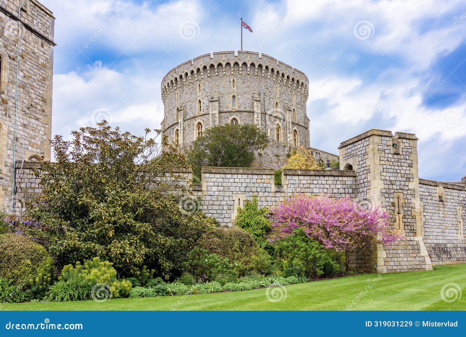 Round Tower of Windsor Castle, United Kingdom Stock Image - Image of ...