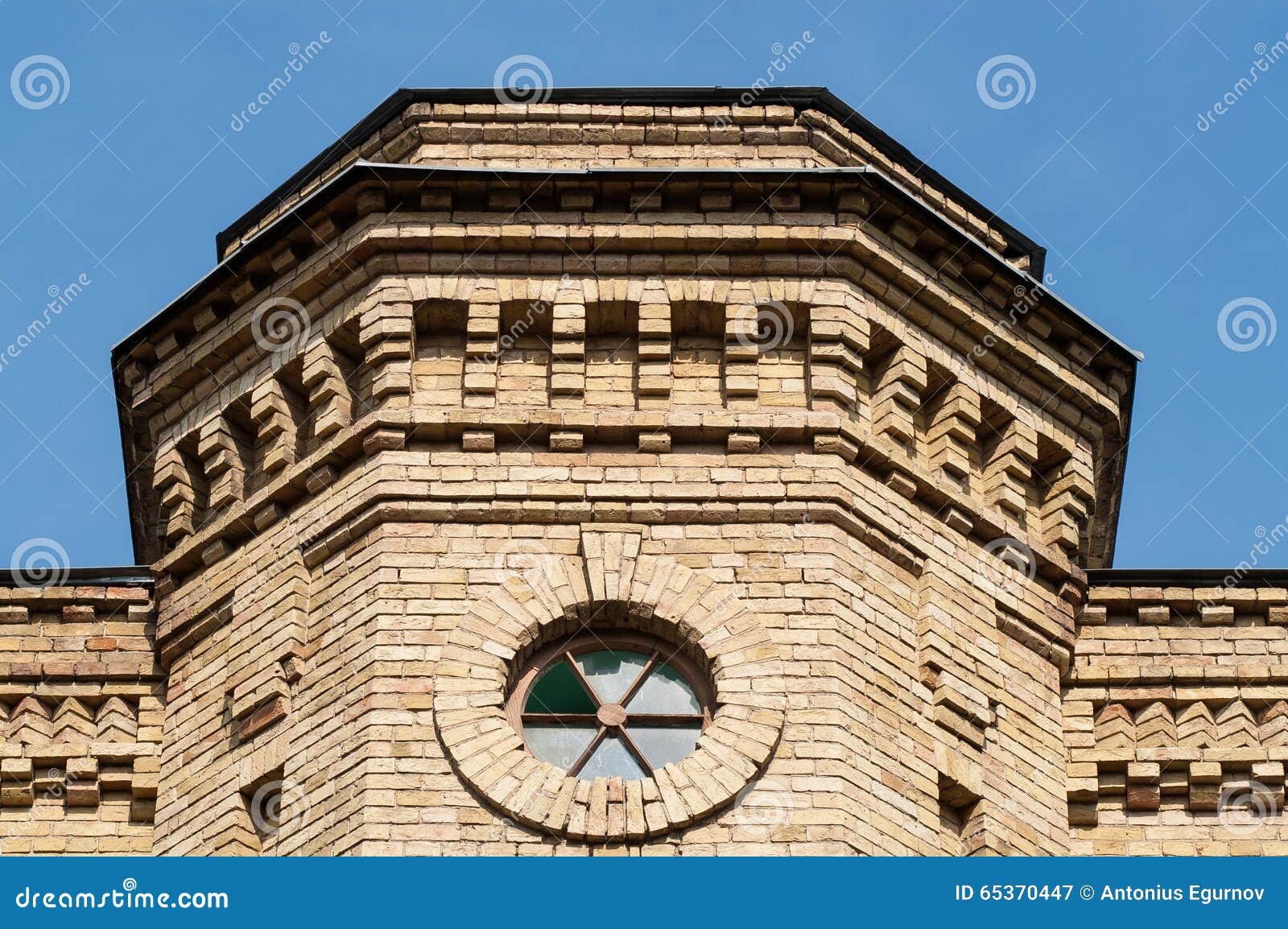 Round Window in a Brick Building Stock Image - Image of circle ... Round Window in a Brick Building Stock Image - Image of circle ...