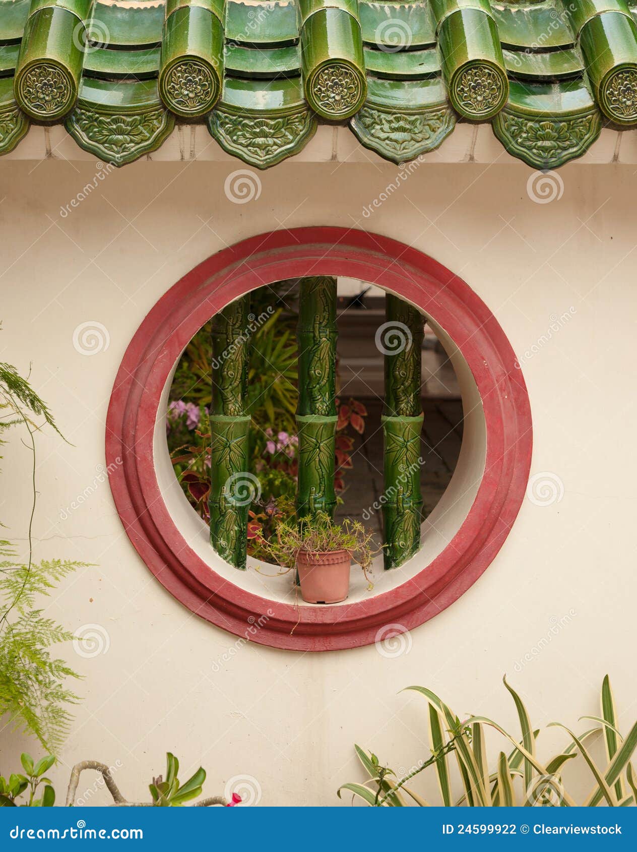 Round window in wall stock photo. Image of architecture - 24599922