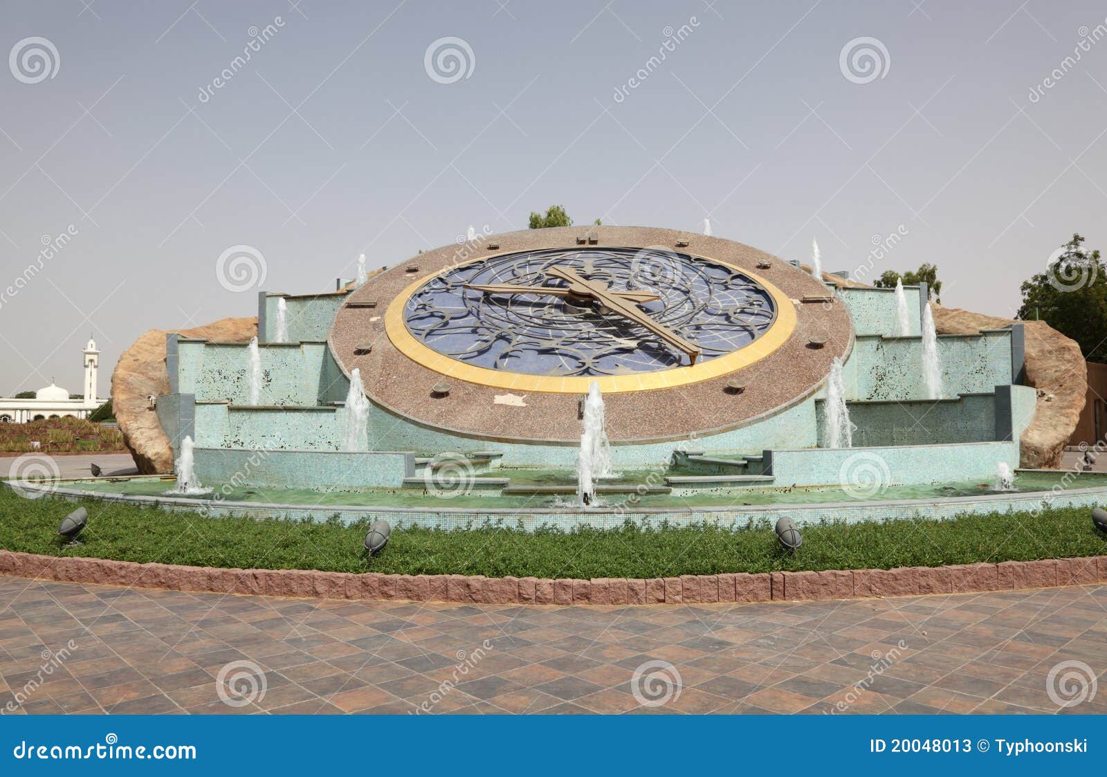 Roundabout clock in Al Ain stock image. Image of roundabout - 20048013