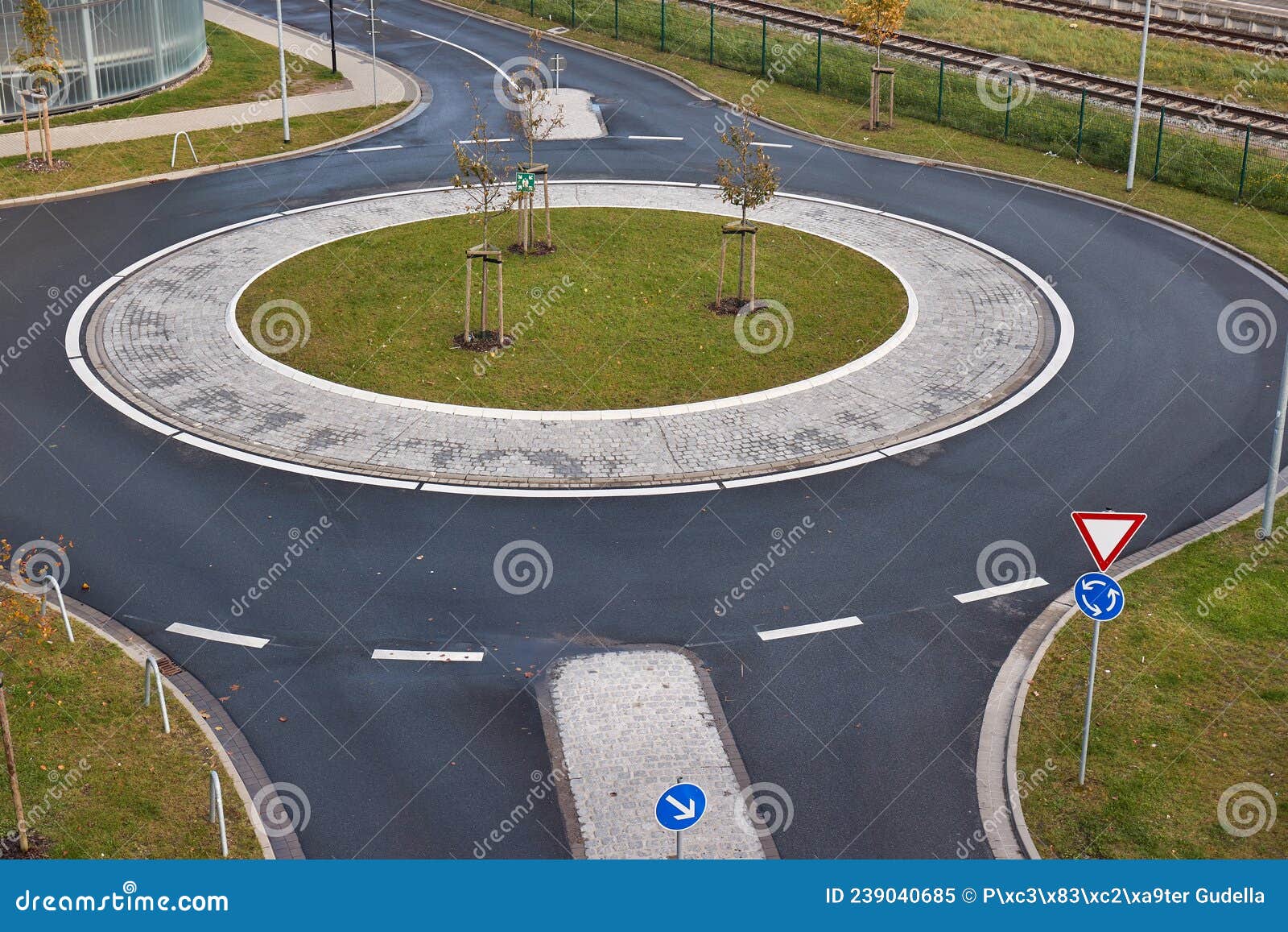 Roundabout Intersection Road Layout Stock Image - Image of sign, safety ...