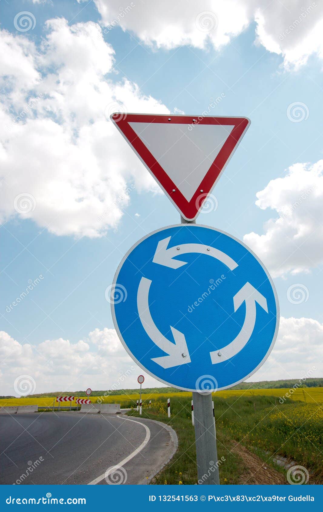 Roundabout traffic sign stock image. Image of rotation - 132541563