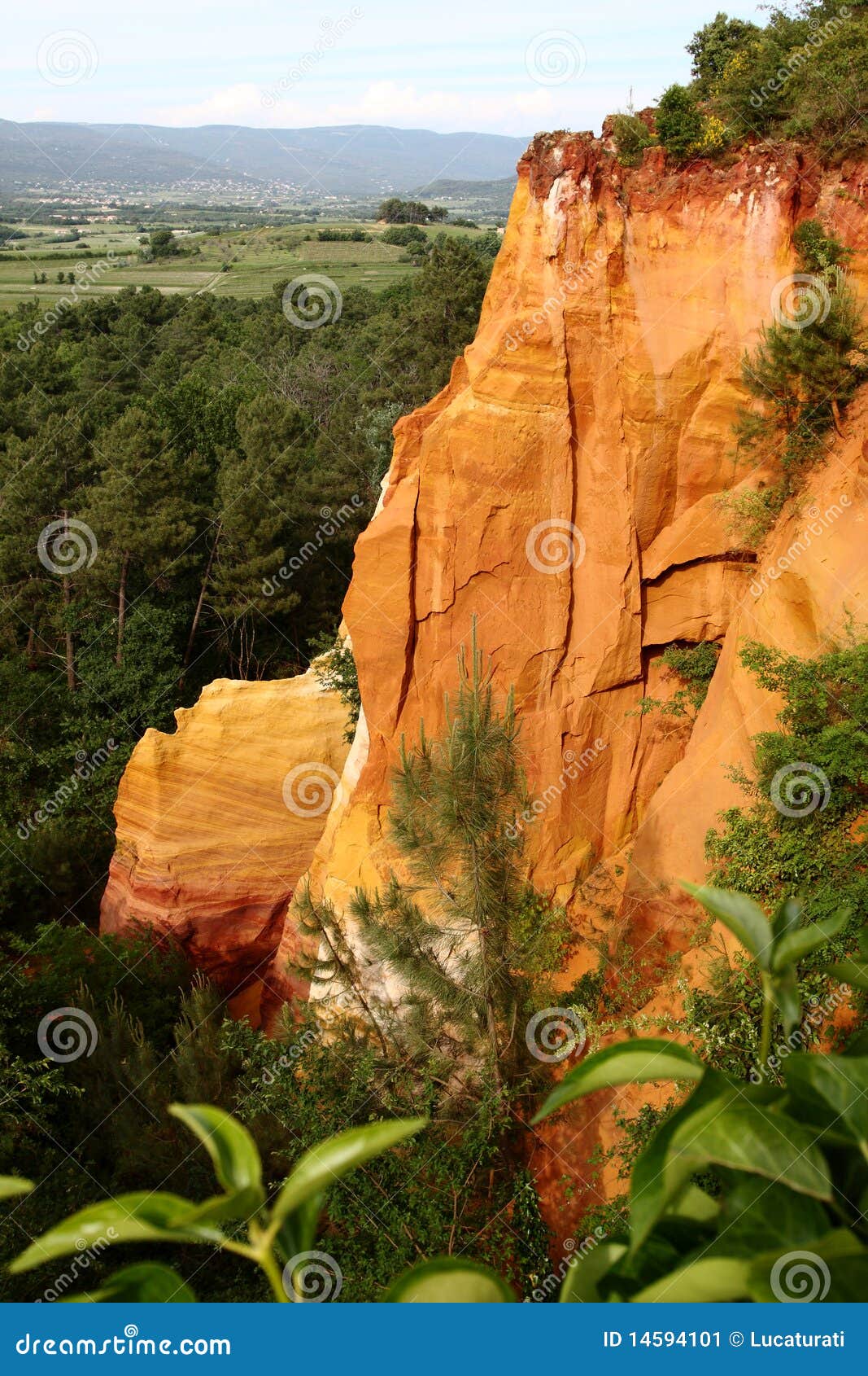 Roussillon stock image. Image of roussillon, rock, scenery - 14594101