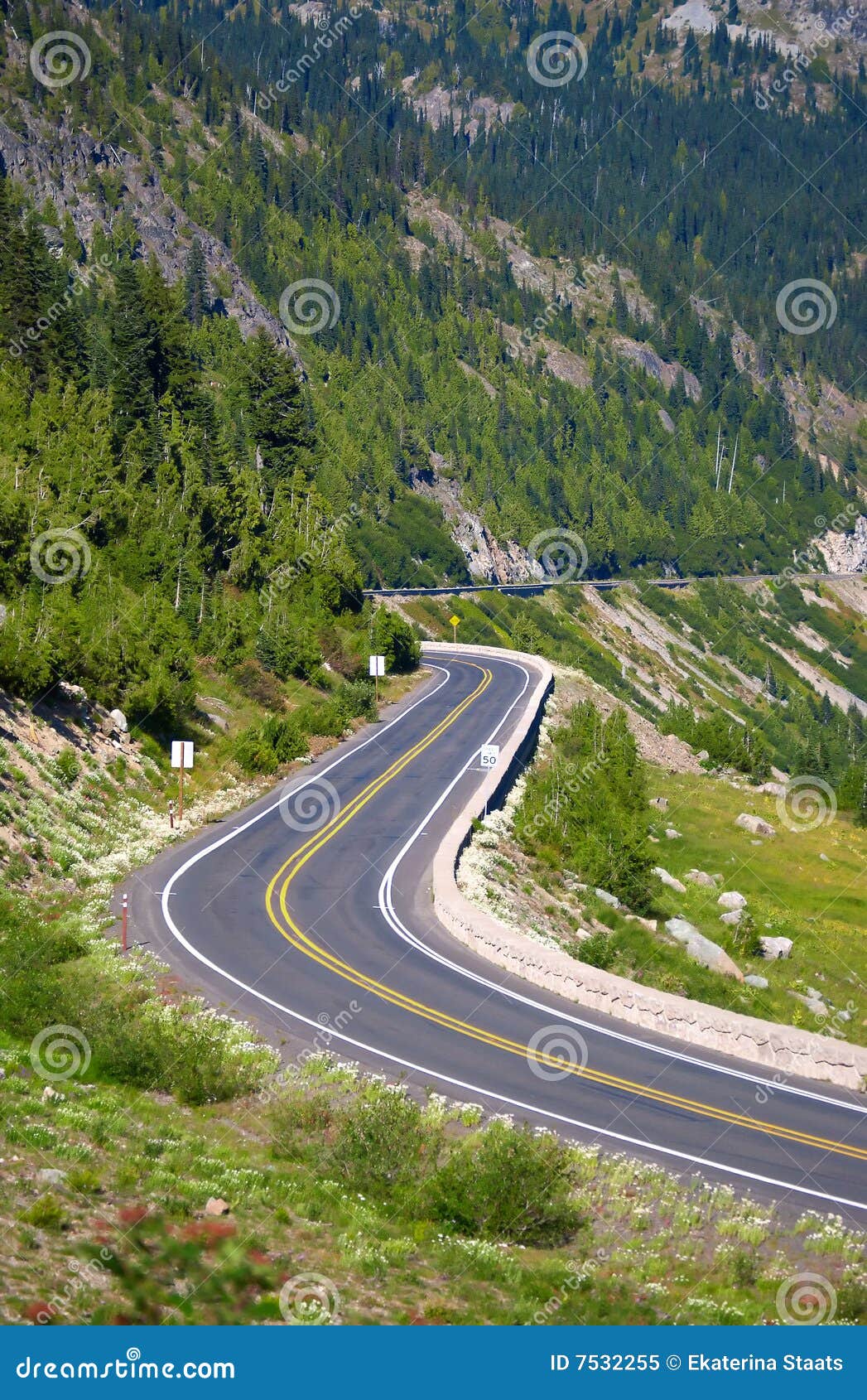 Route de Mountaine. image stock. Image du clair, pays - 7532255